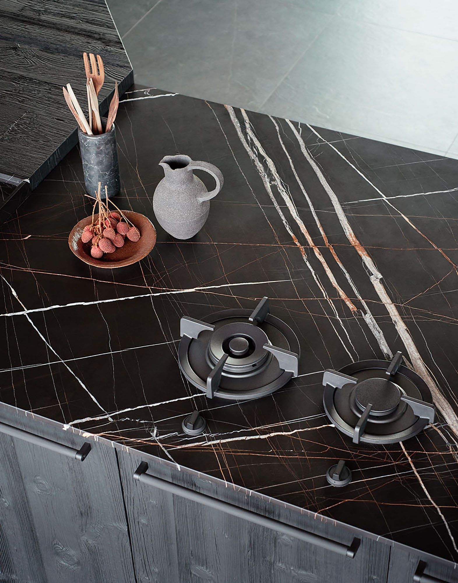 MAXIMA 2.2 - NATURAL SHARING Fitted kitchen with island By Cesar