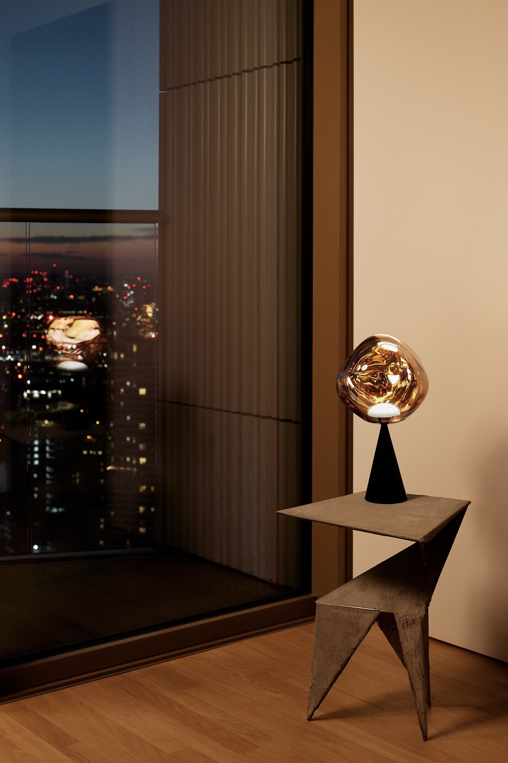 MELT Cordless LED table lamp By Tom Dixon | design Tom Dixon