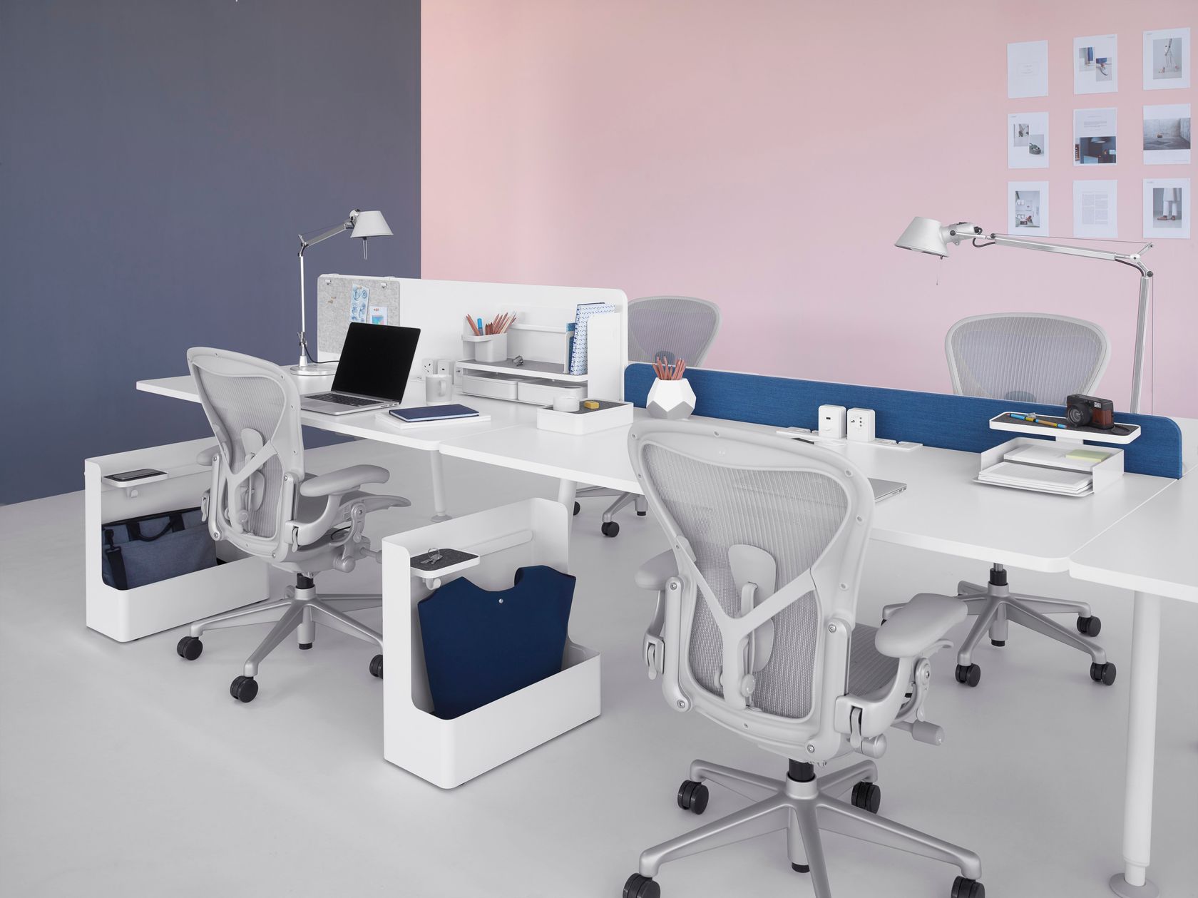 MEMO Sectional workstation desk By Herman Miller | design Tim Wallace