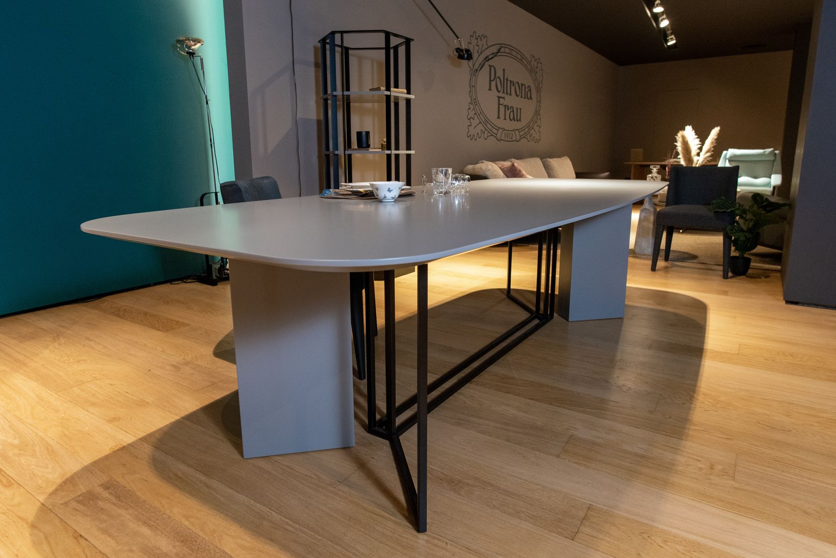 MERIDIANI - PLINTO Table By In Stock