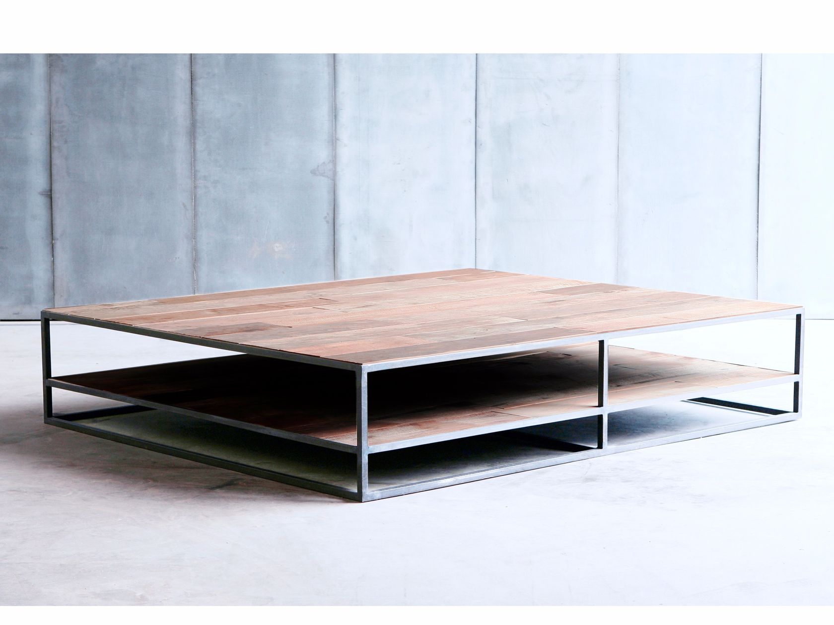 Custom coffee table with integrated magazine rack MESA DD MTM By Heerenhuis