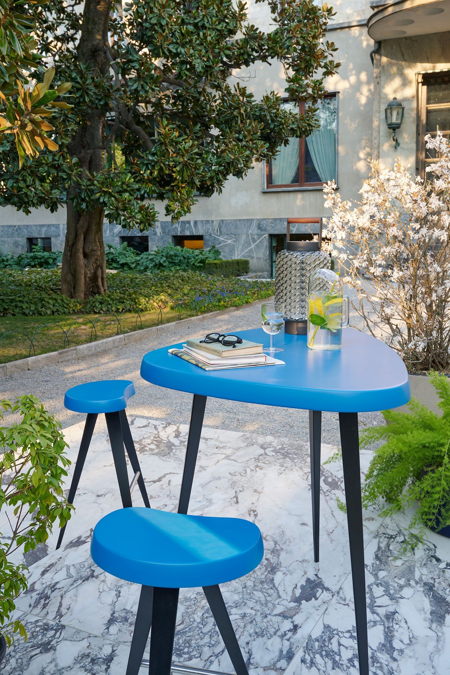 MEXIQUE High steel and wood stool with footrest By Cassina