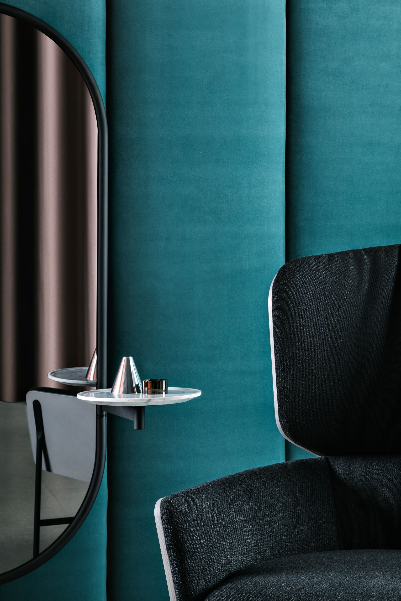 MICHELLE | Wall-mounted mirror By SP01 design Tim Rundle