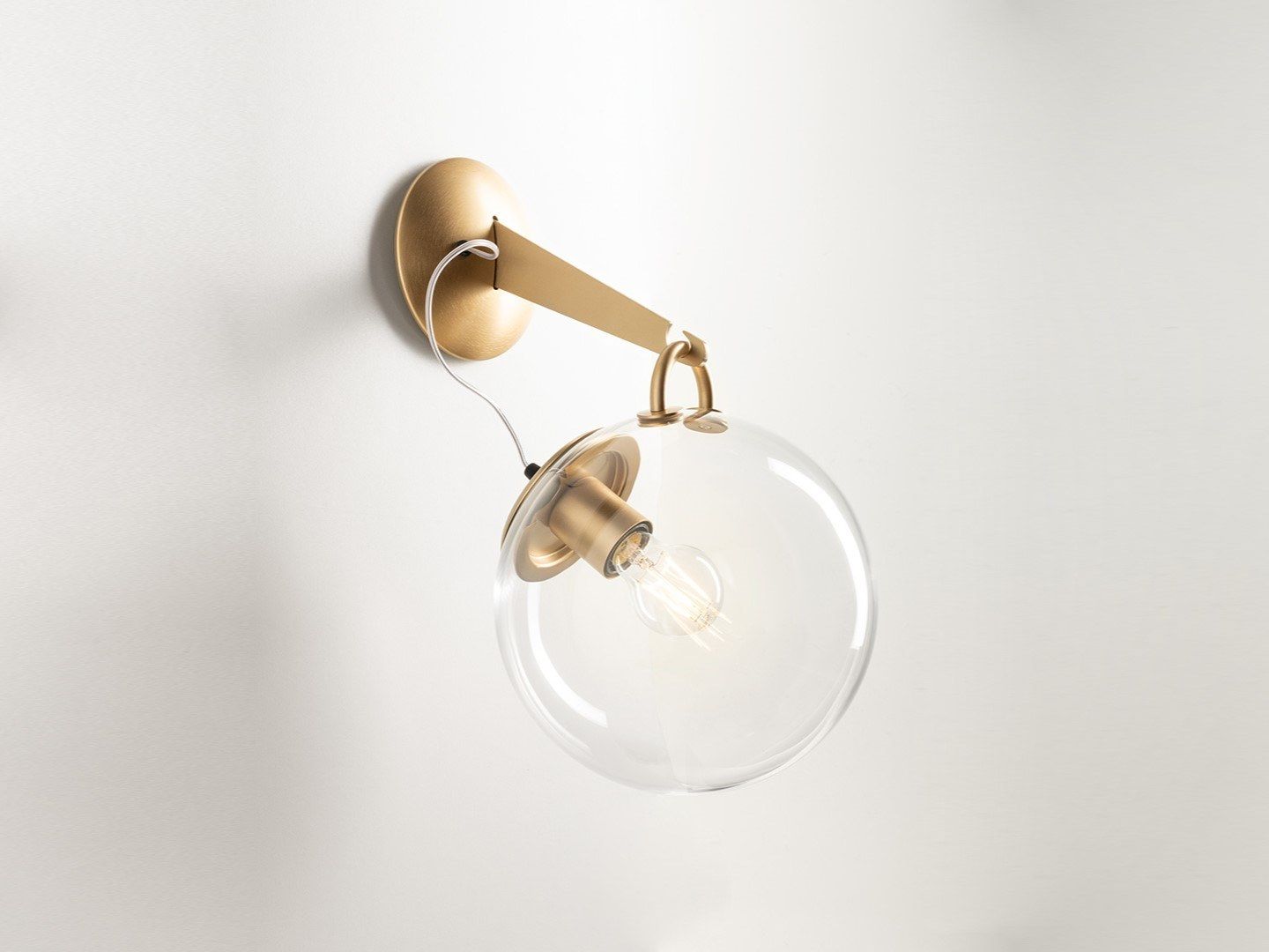MICONOS Blown glass wall lamp By Artemide | design Ernesto Gismondi