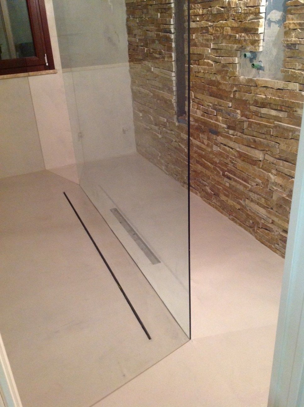 MICRODECOR | Revestimento de parede de microcimento By Stone International