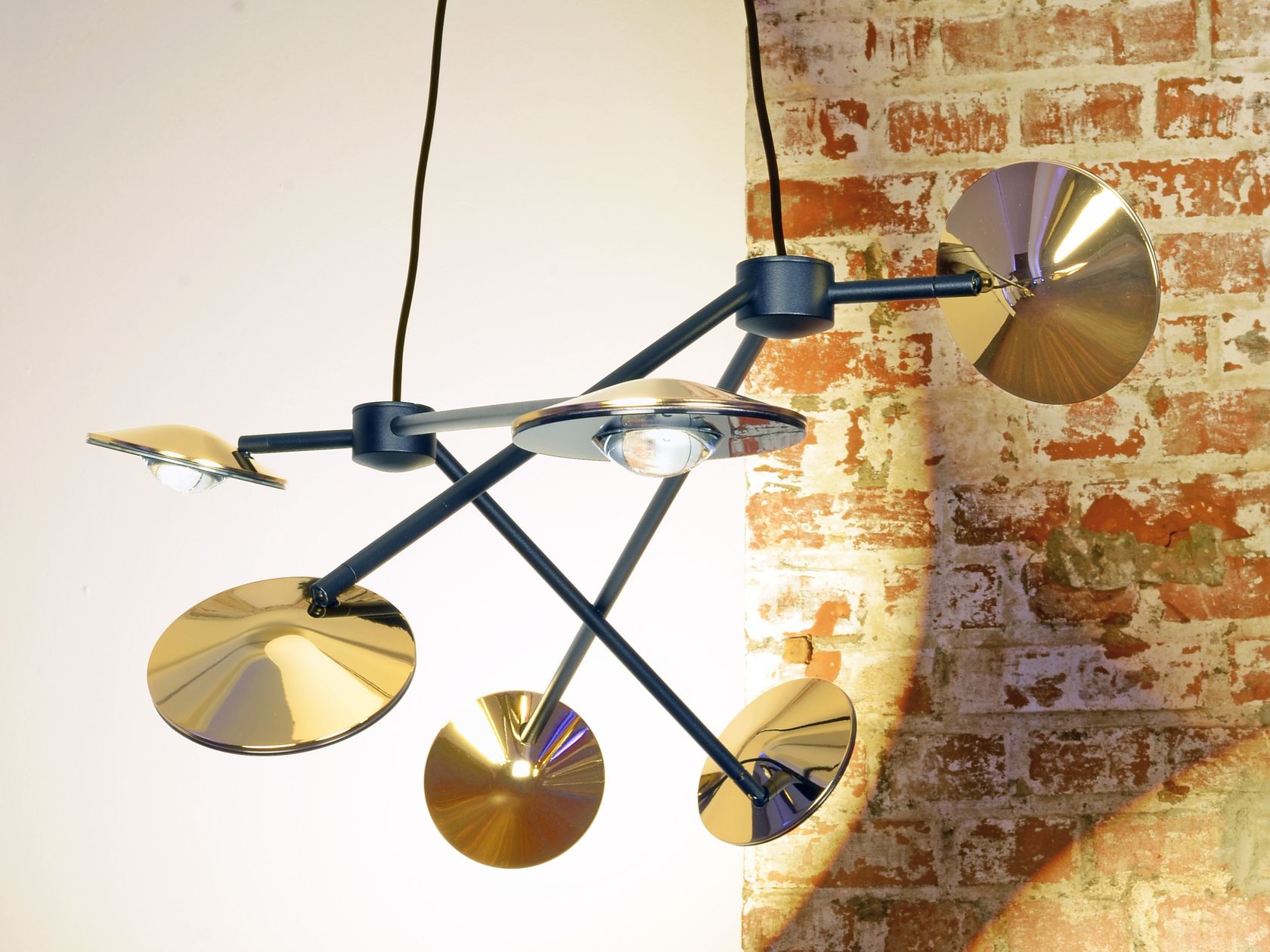 MILLELUMEN RISING | Pendant lamp By millelumen design Michael Raasch