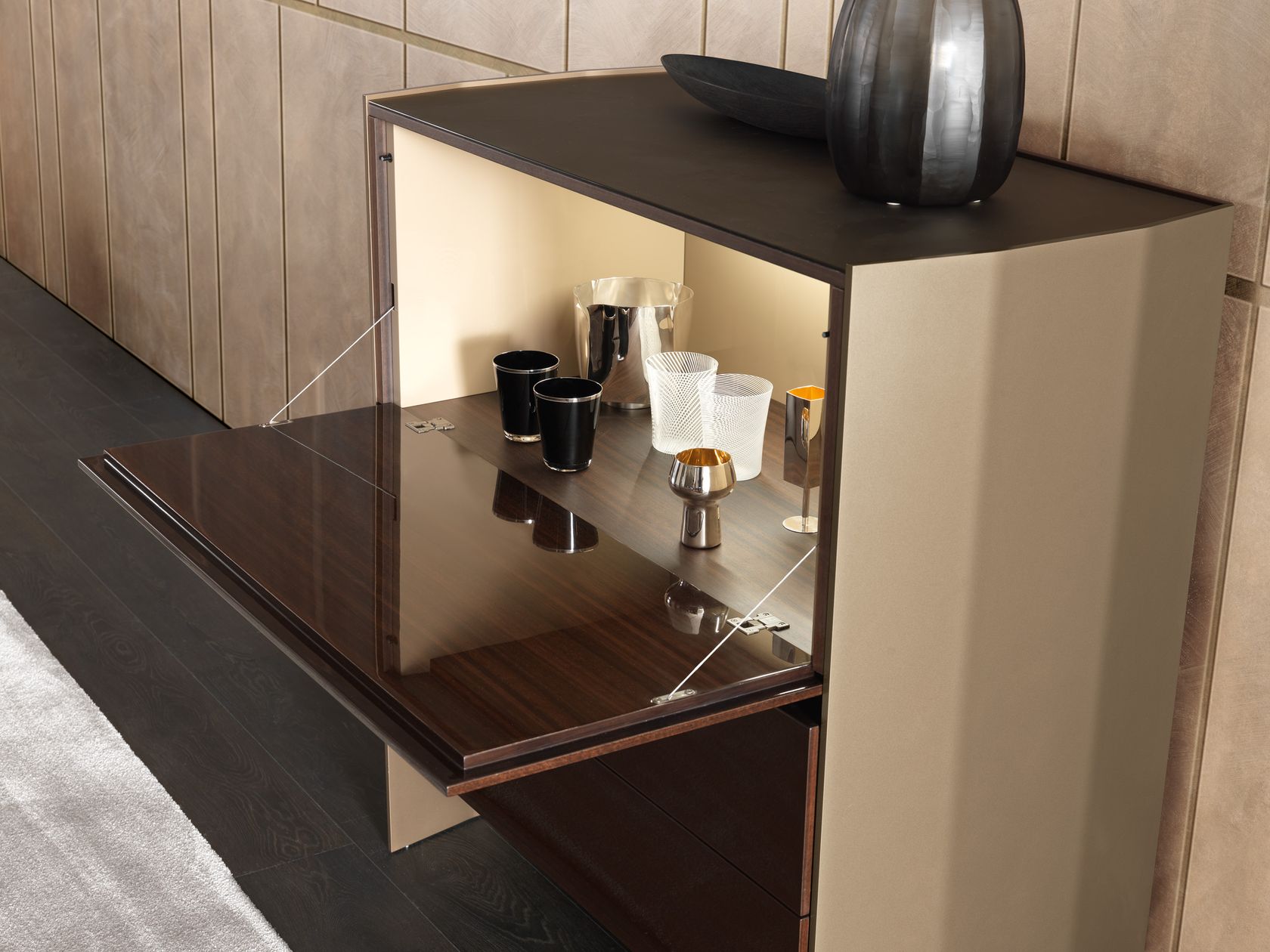 MILVIAN | Highboard By MisuraEmme design Francesco Lucchese