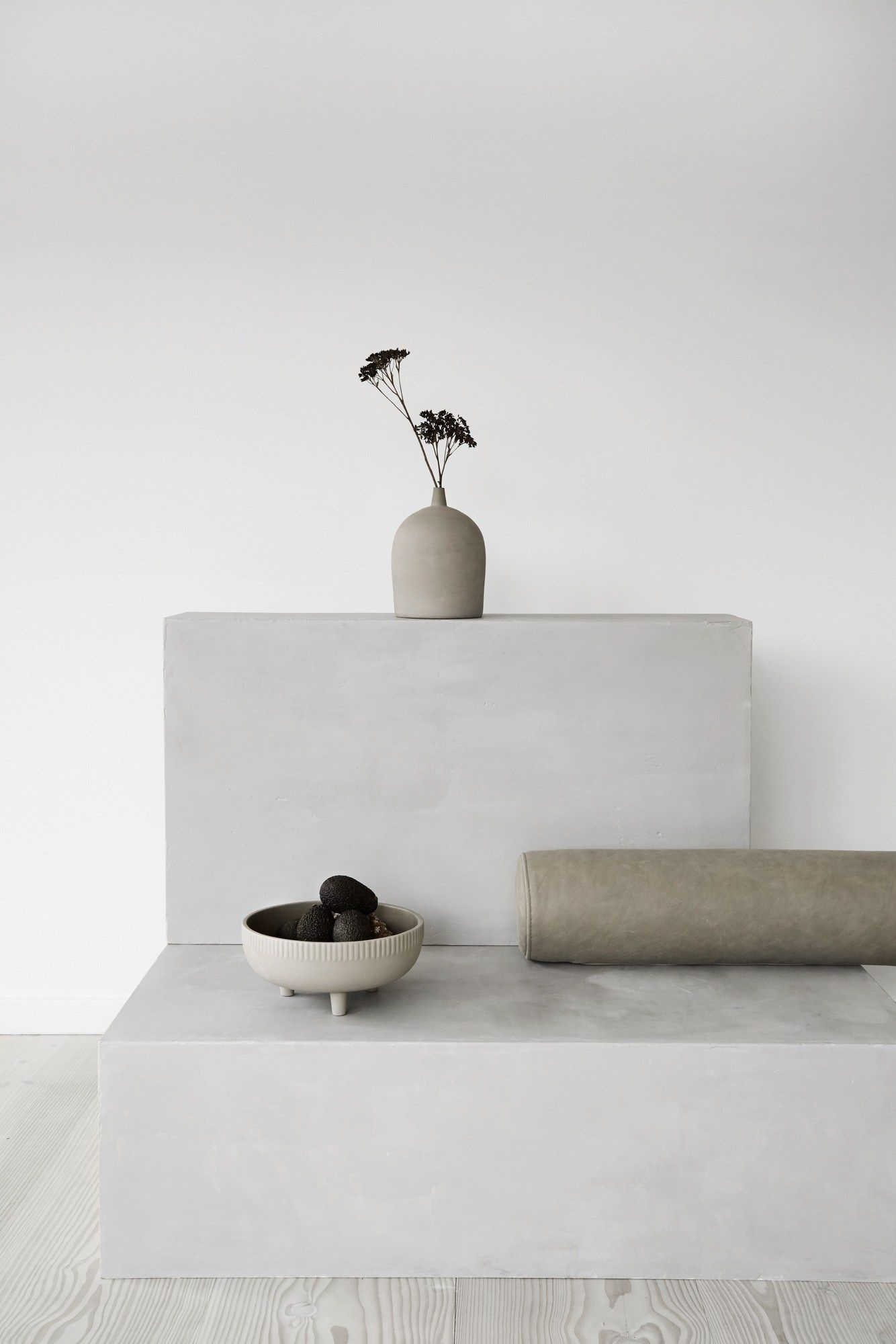 MINIMAL | Leather cushion By Kristina Dam Studio