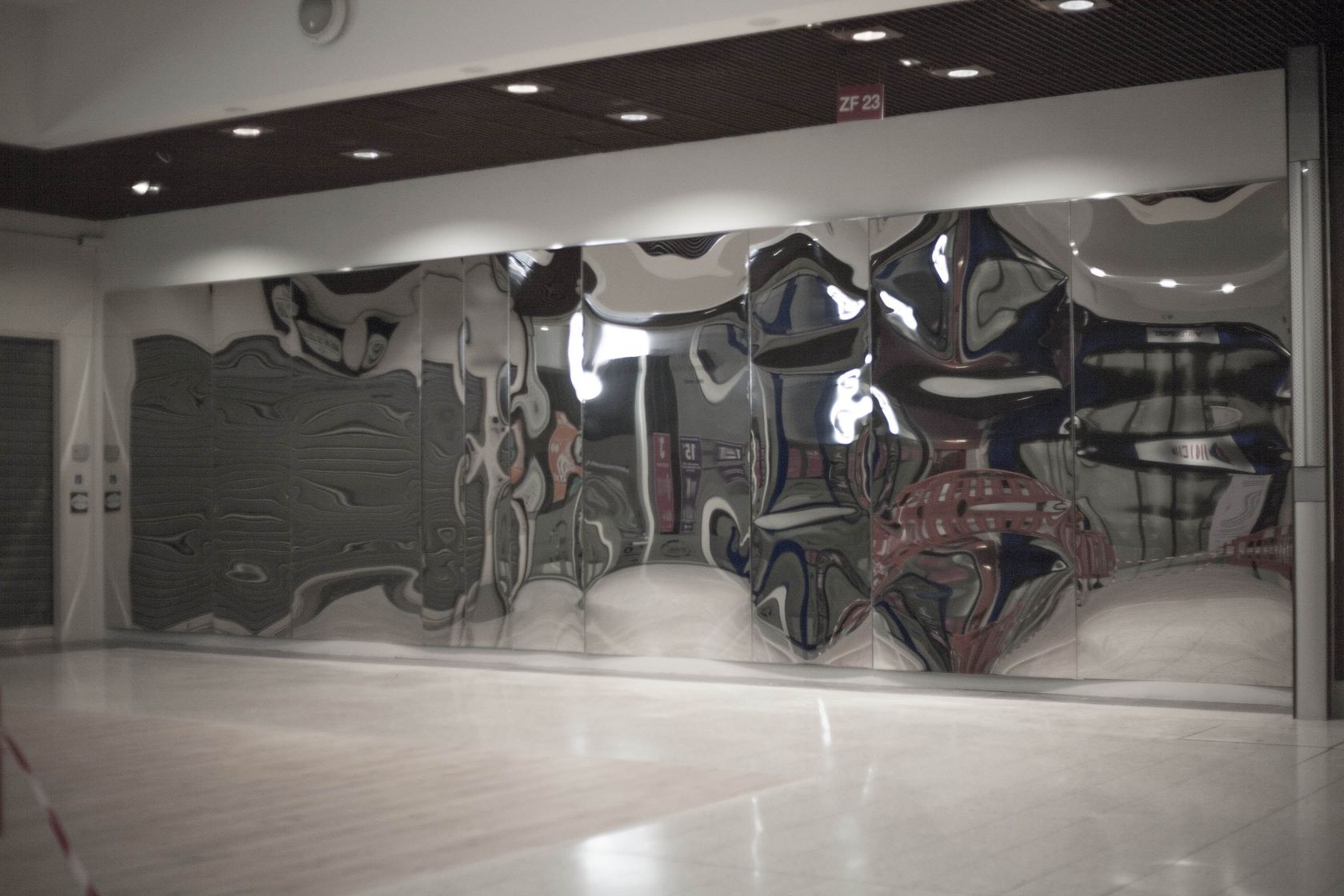 DISTORTING MIRROR PANEL | Wall-mounted mirror By VIDAME EDITIONS design ...