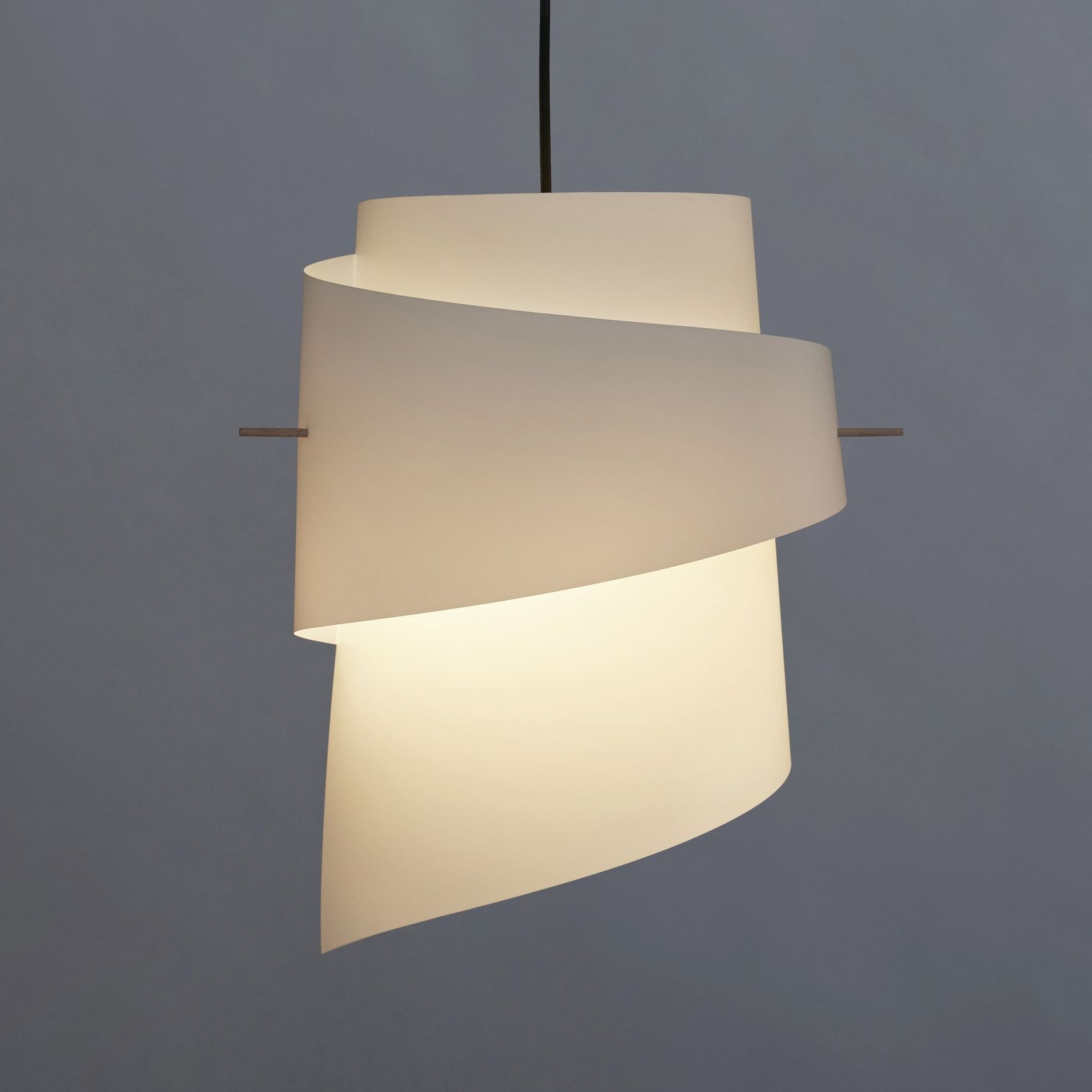 LED handmade plastic pendant lamp ML01 LARGE PLASTIC WHITE By moijn ...