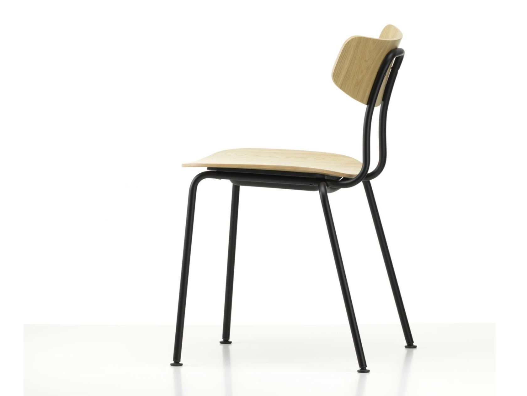 MOCA Stackable open back oak chair By Vitra | design Jasper Morrison