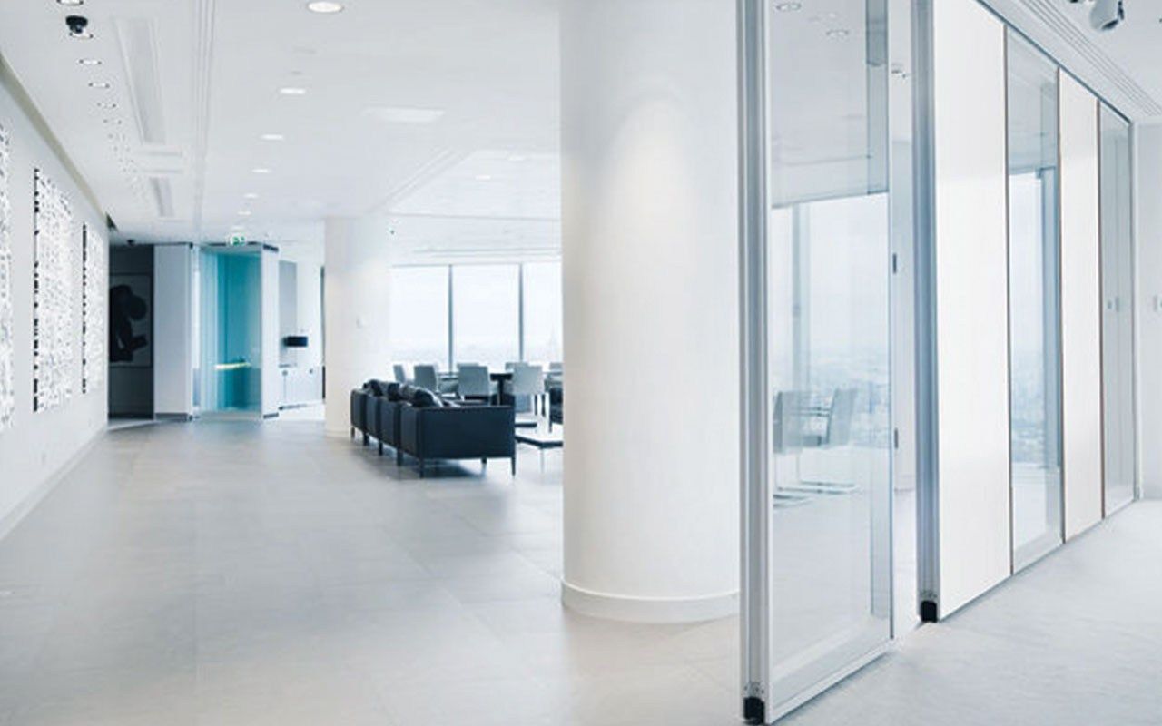 Glass operable wall MOVEO By Dormakaba