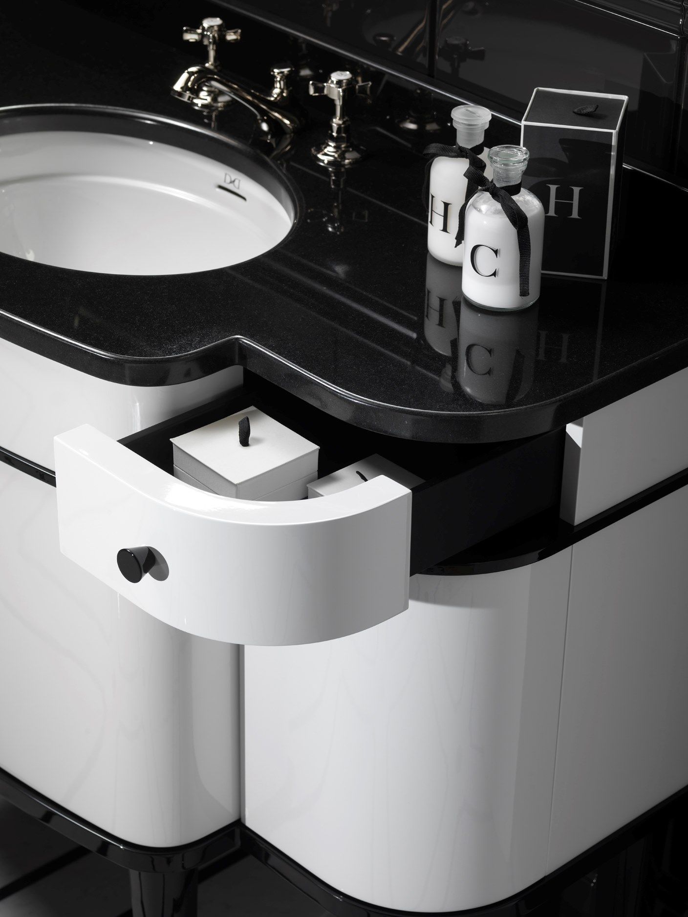 MUSIC Deco vanity unit By Devon&Devon