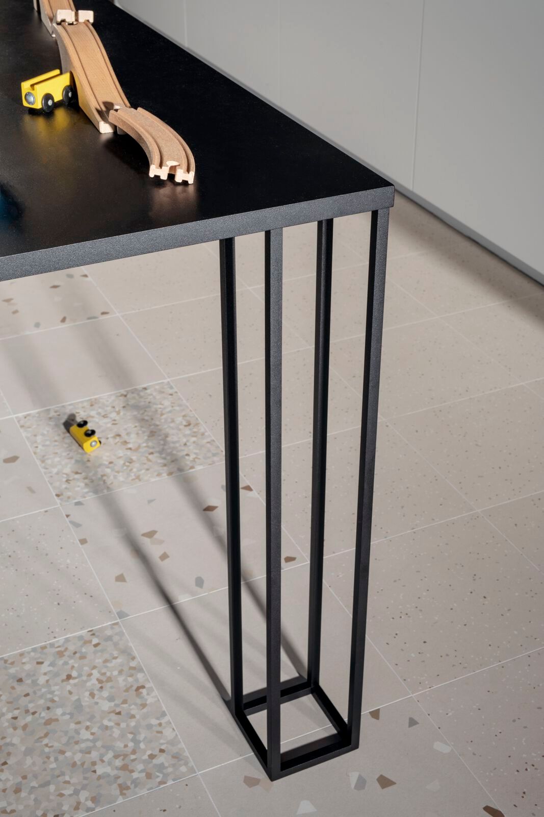 XYZ Table By Ripa