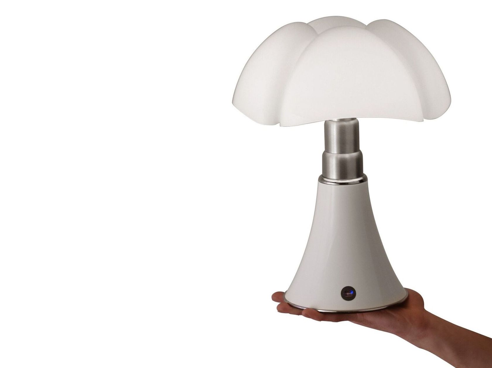 White matt finish for the Pipistrello lamp by Martinelli Luce