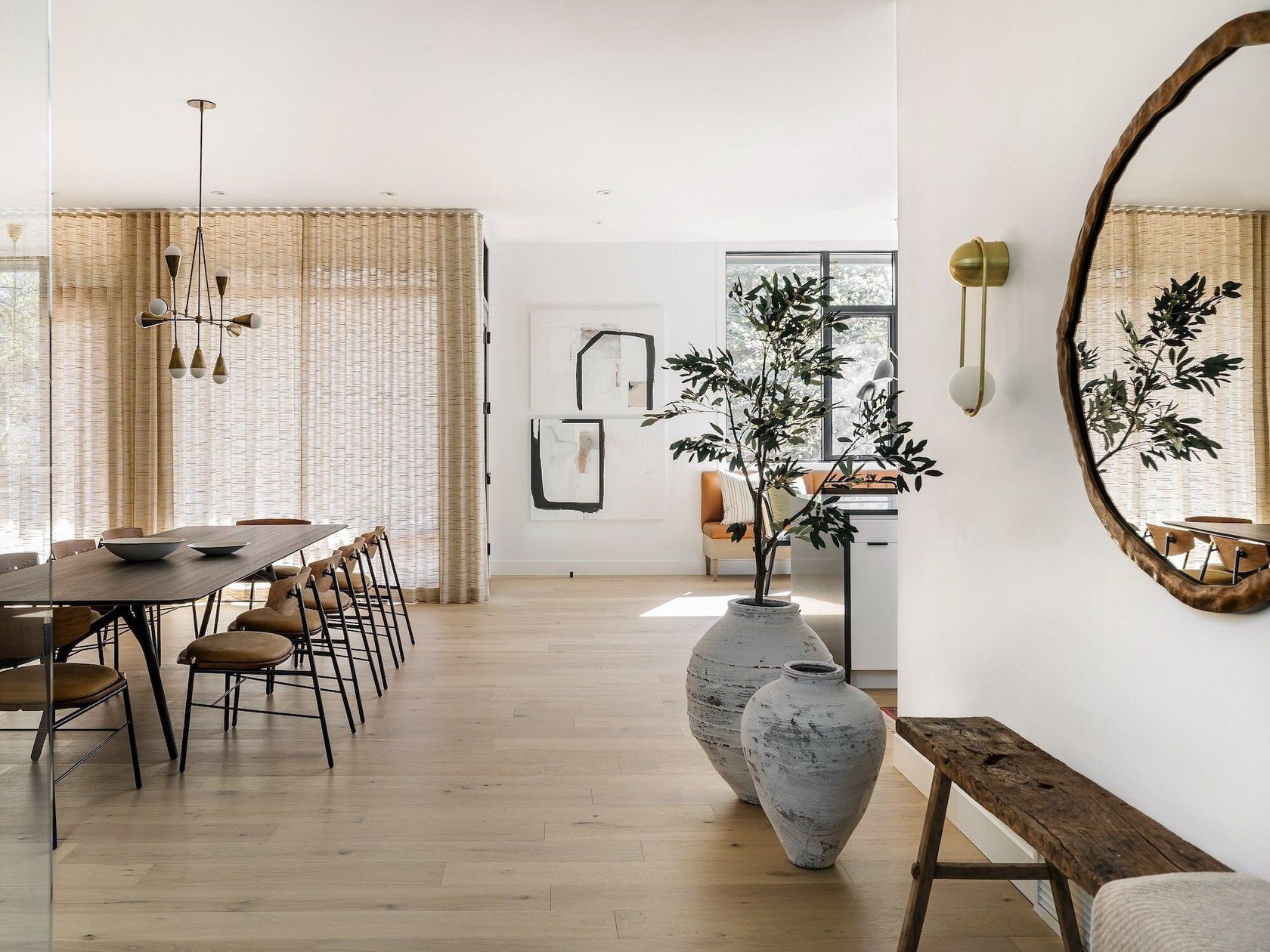 MILA Wall lamp By Matthew McCormick