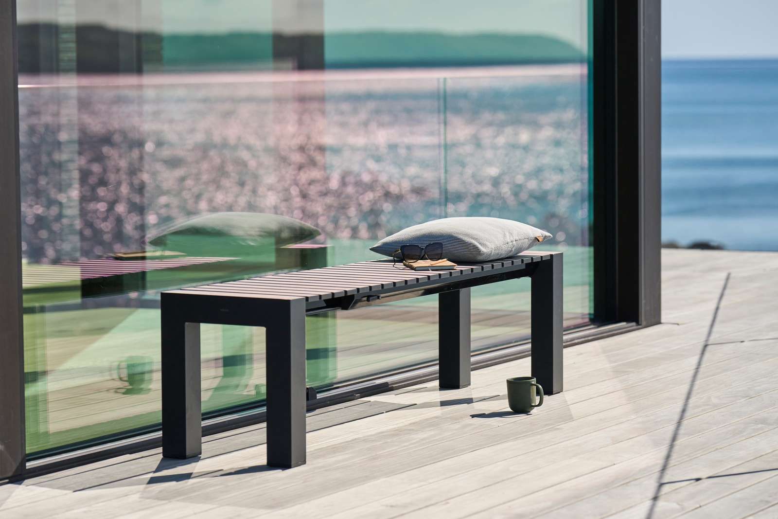 MINDO 111 Garden bench By Mindo