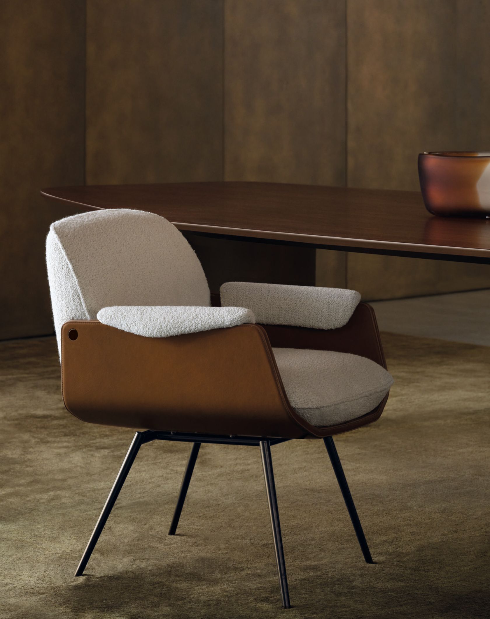 LAUREL Easy chair By Minotti
