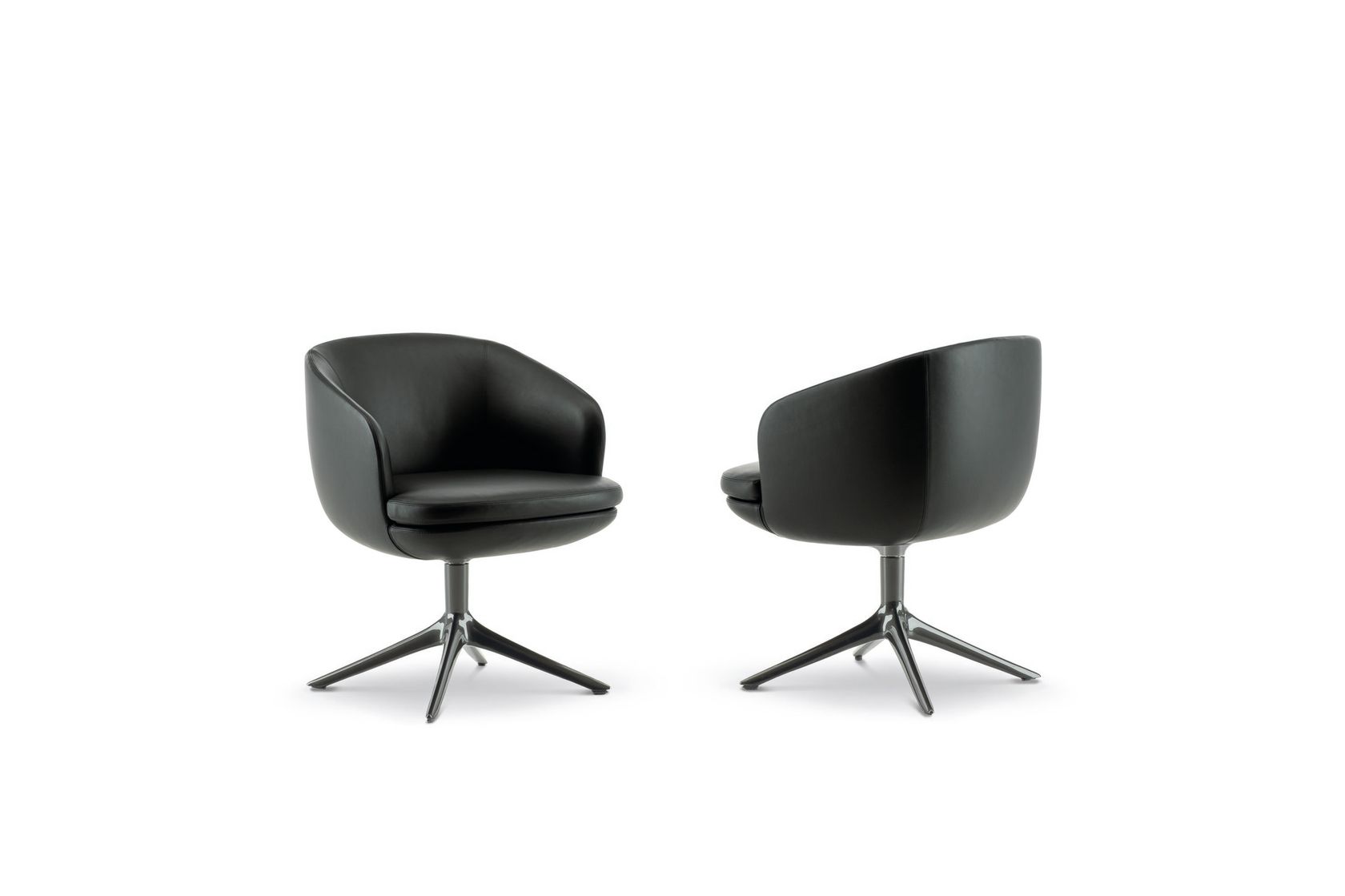 RAPHAEL With 4-spoke base swivel leather chair with armrests By Minotti