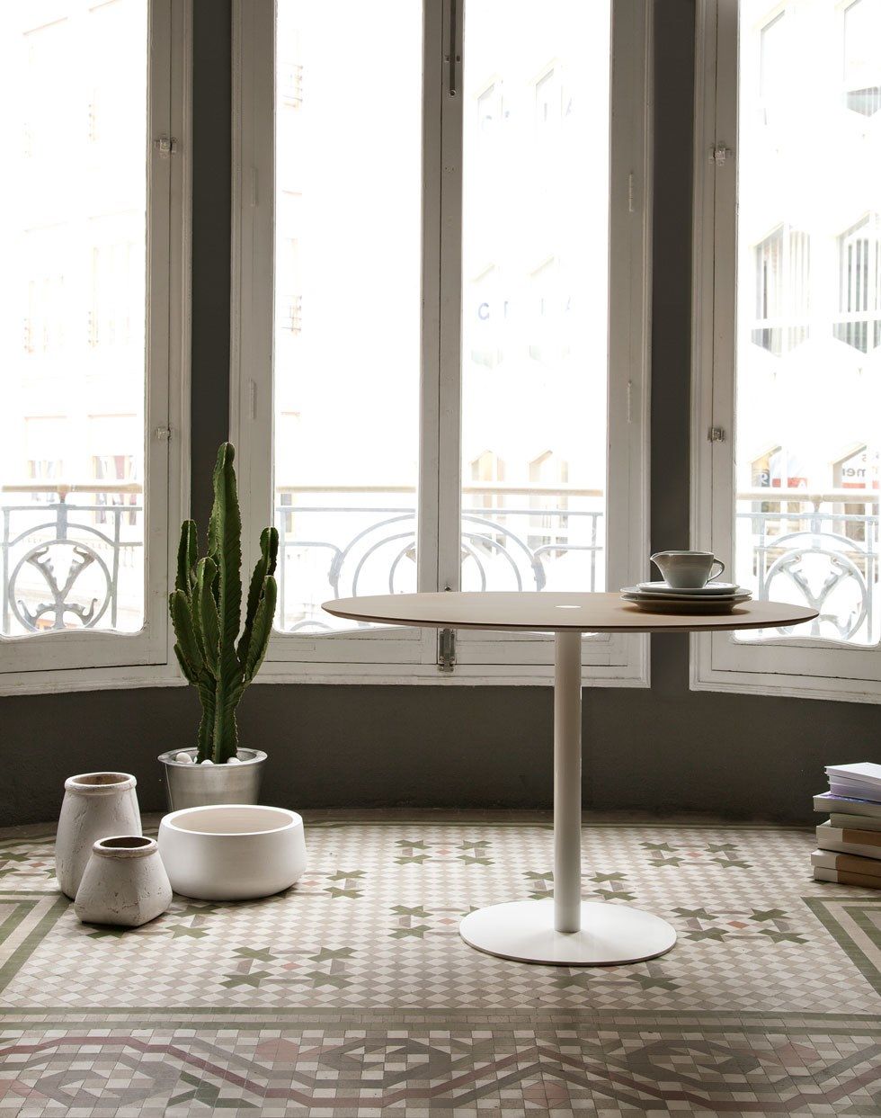 NUCLEO | Round table By Punt design Victor Carrasco