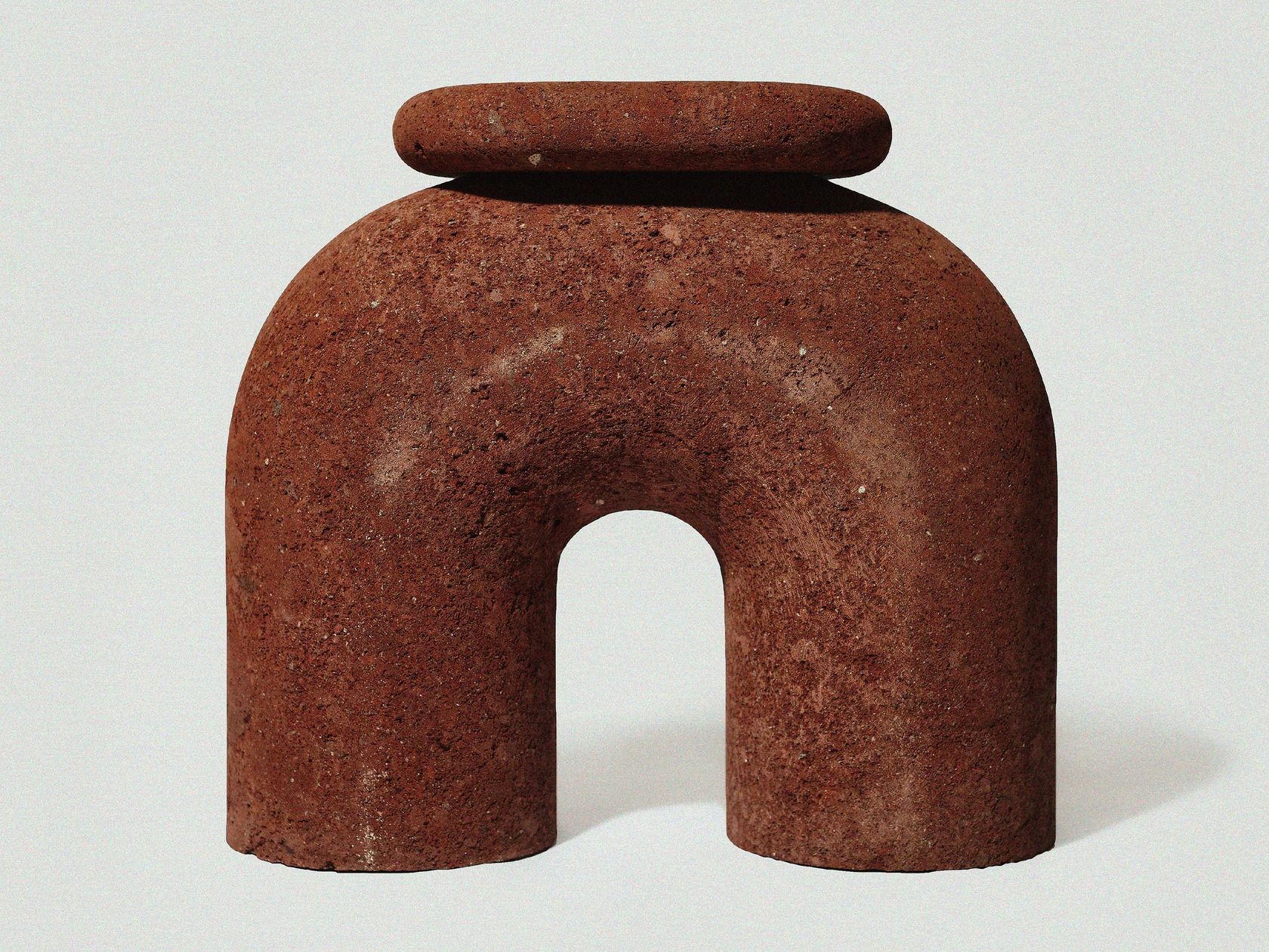 NEOLITHIC THINKER Taburete By MOVIMENTO