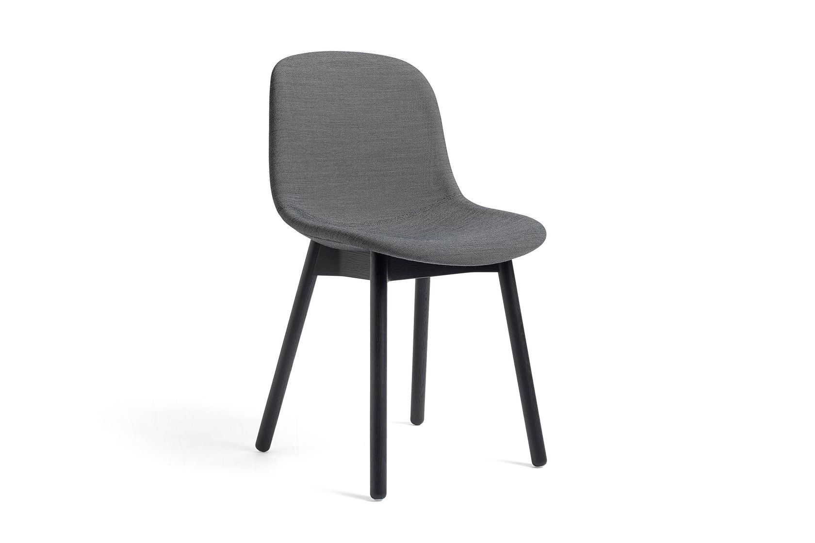 NEU 13 | Upholstered chair By Hay