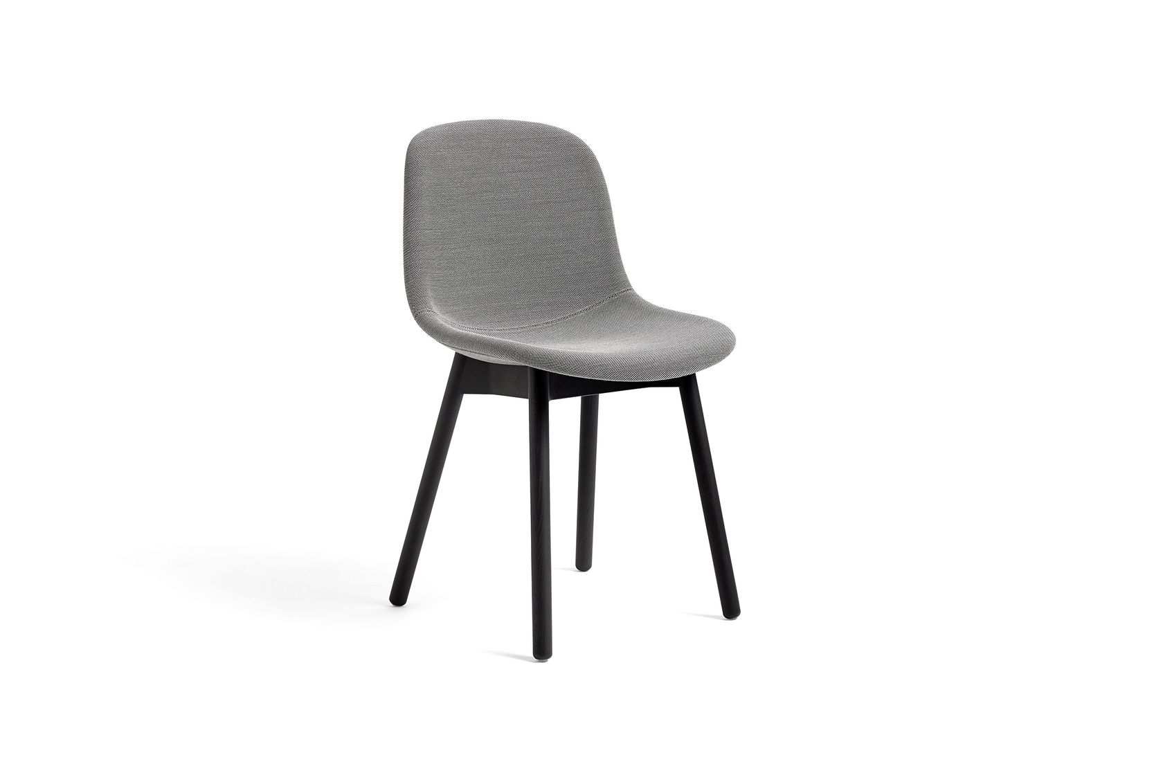 NEU 13 | Upholstered chair By Hay