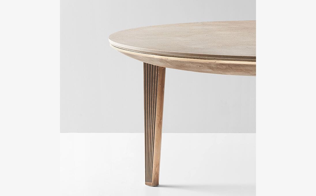 THEIA Table By NEUTRA