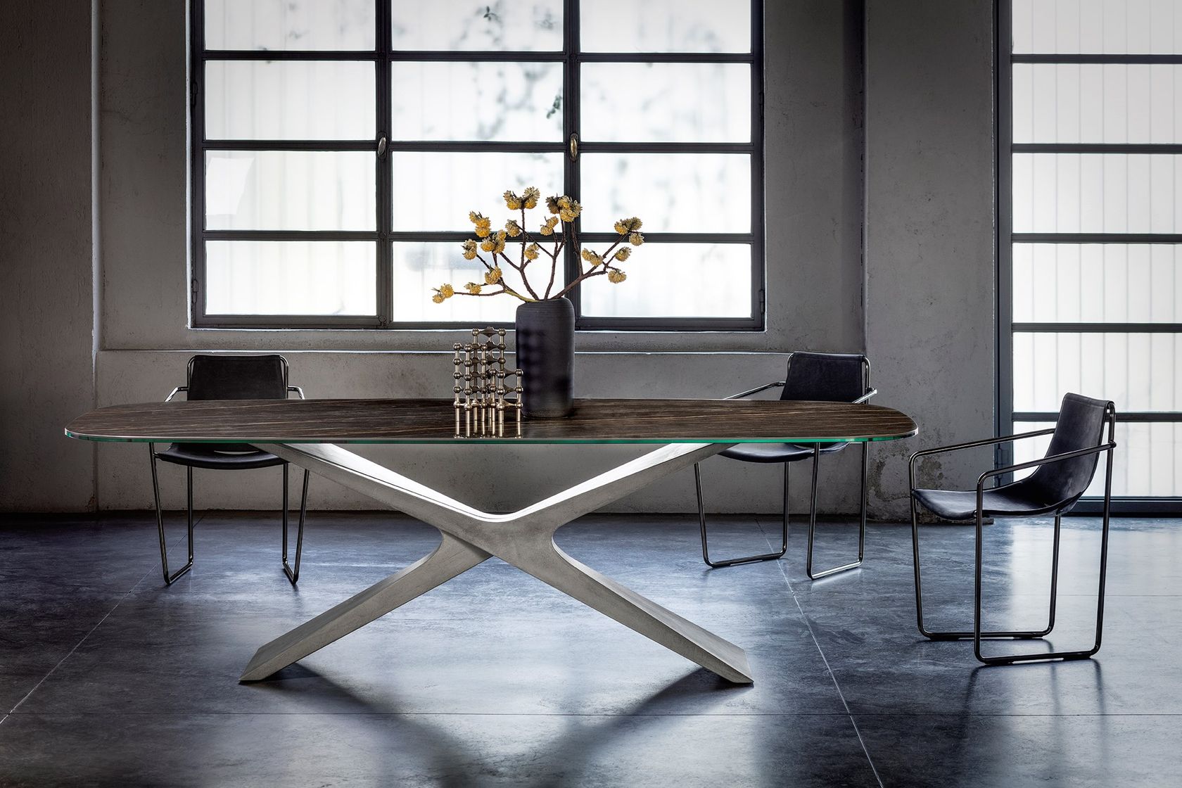 NEXUS | Oval table Oval Baydur® table By Midj | design Andrea Lucatello