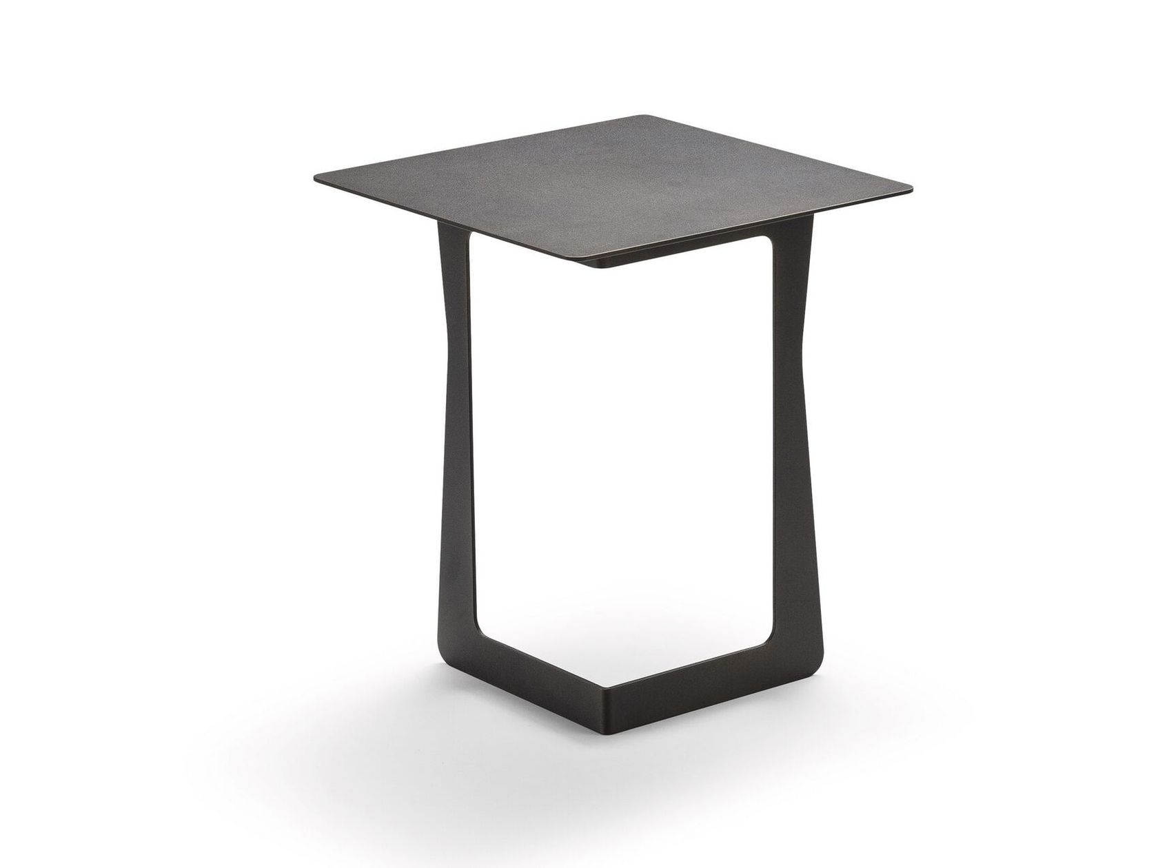 NICOLINE: ソファとアームチェア | Archiproducts