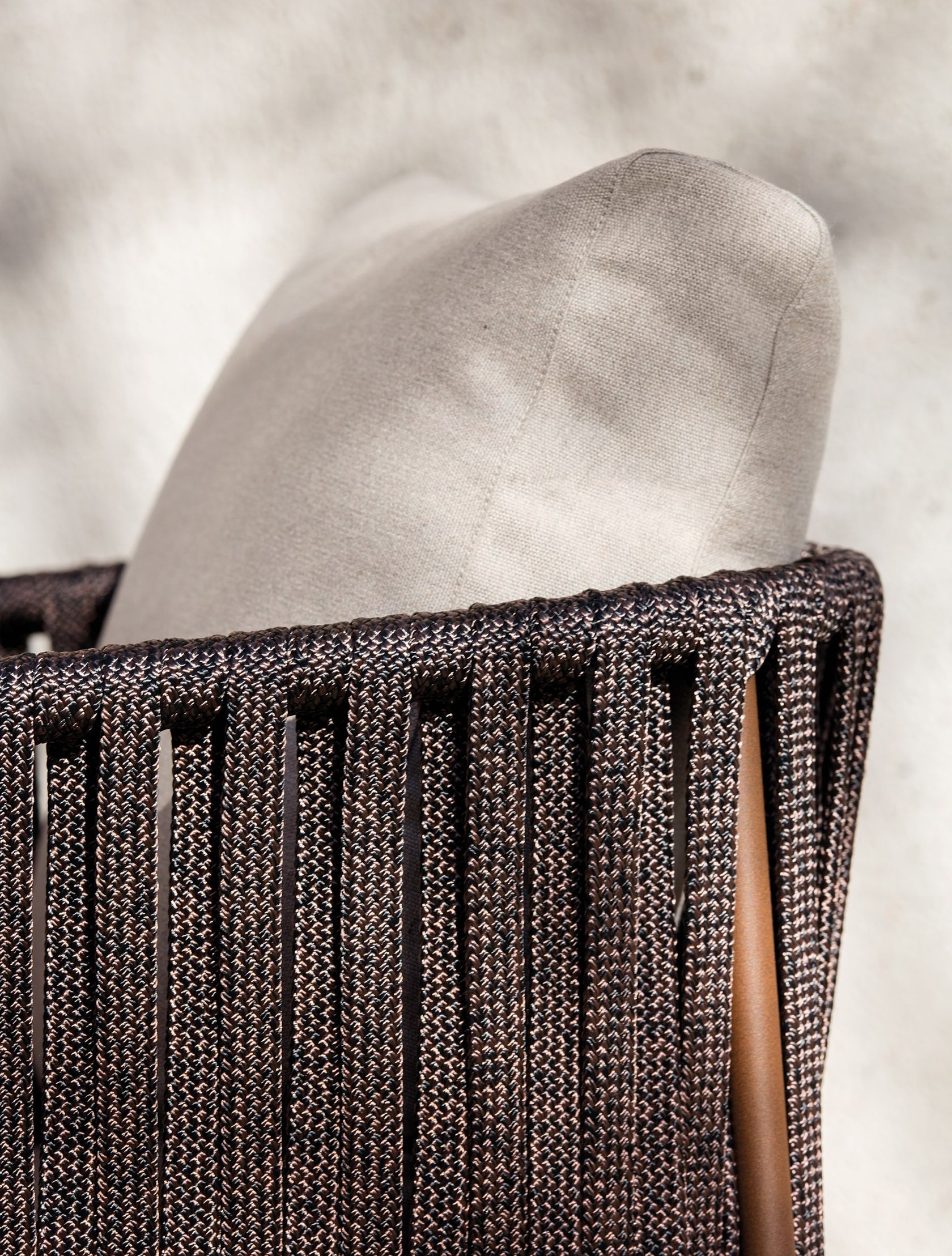 NIDO Fabric low lounge chair with armrests By EXPORMIM