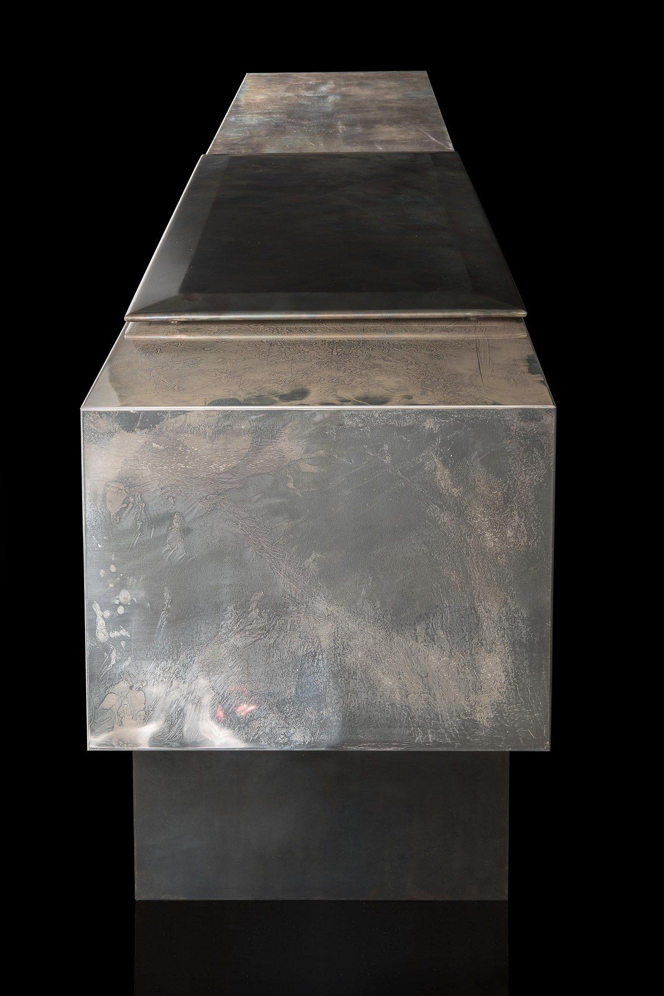 NOCTIS VANITY Metal dressing table By Henge | design Massimo Castagna