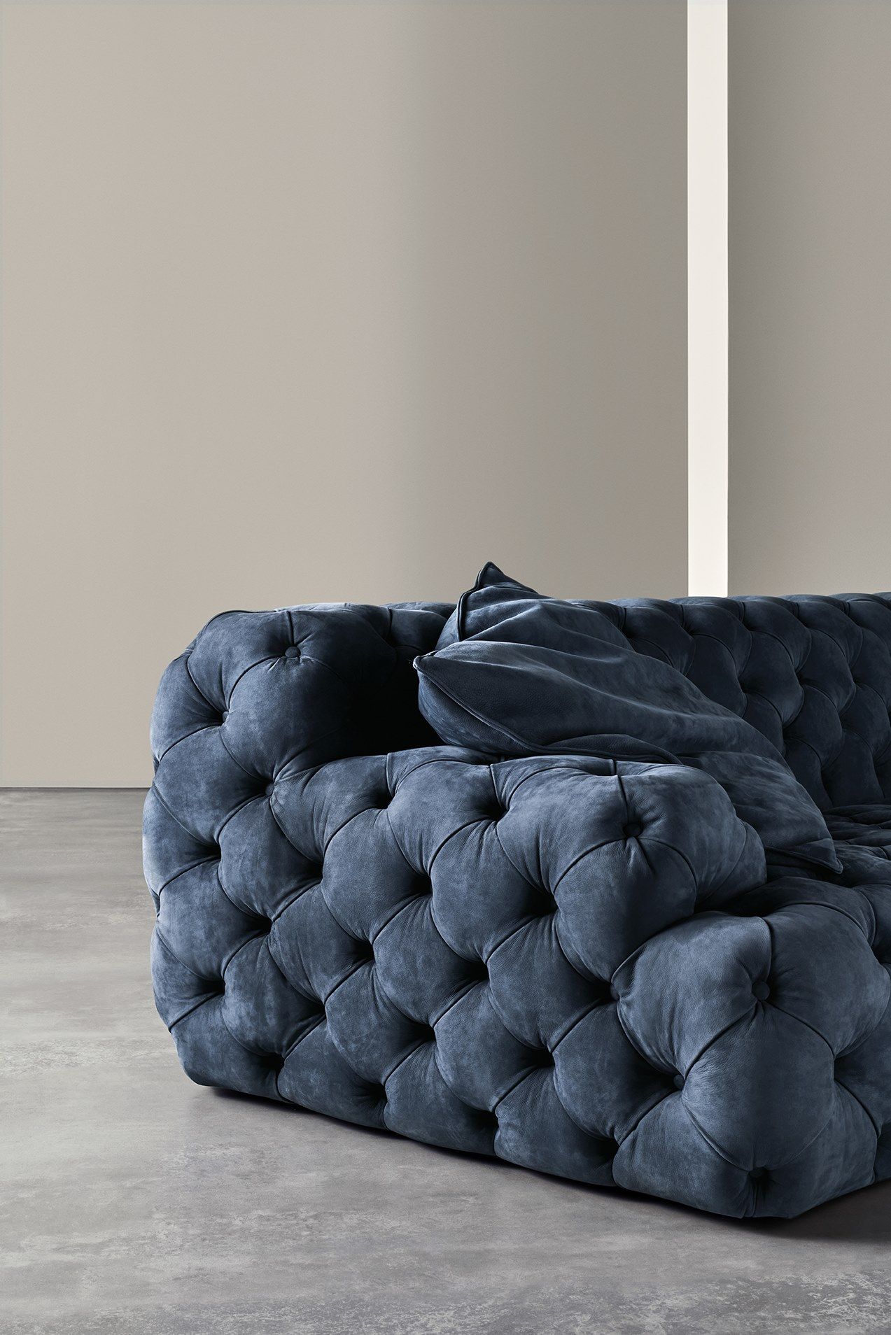 NORTON CAPITONNÉ Sofá capitoné de tela By Meridiani | design Andrea Parisio