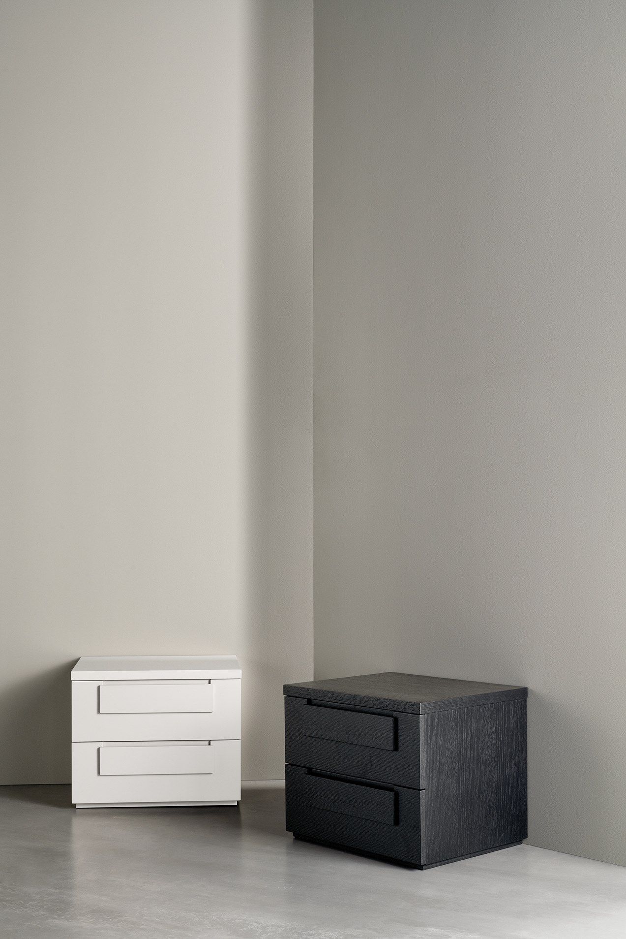 NOTE | Bedside table By Meridiani design Andrea Parisio