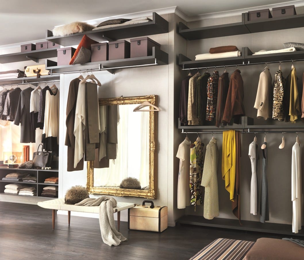 Sectional custom walk-in wardrobe NOVENOVE By Lema