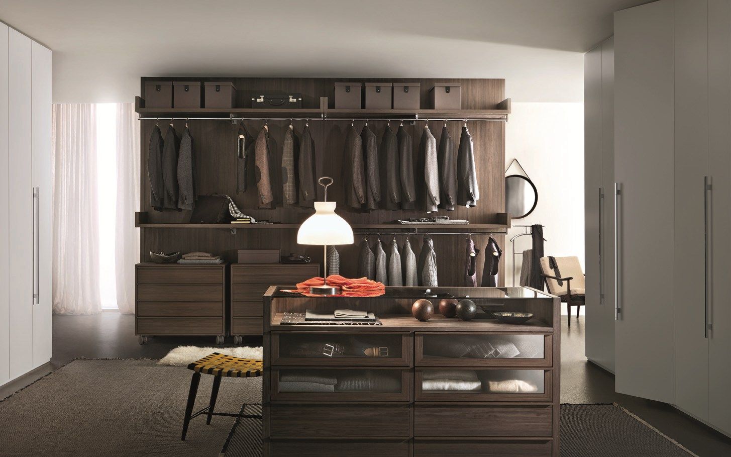 Sectional custom walk-in wardrobe NOVENOVE By Lema