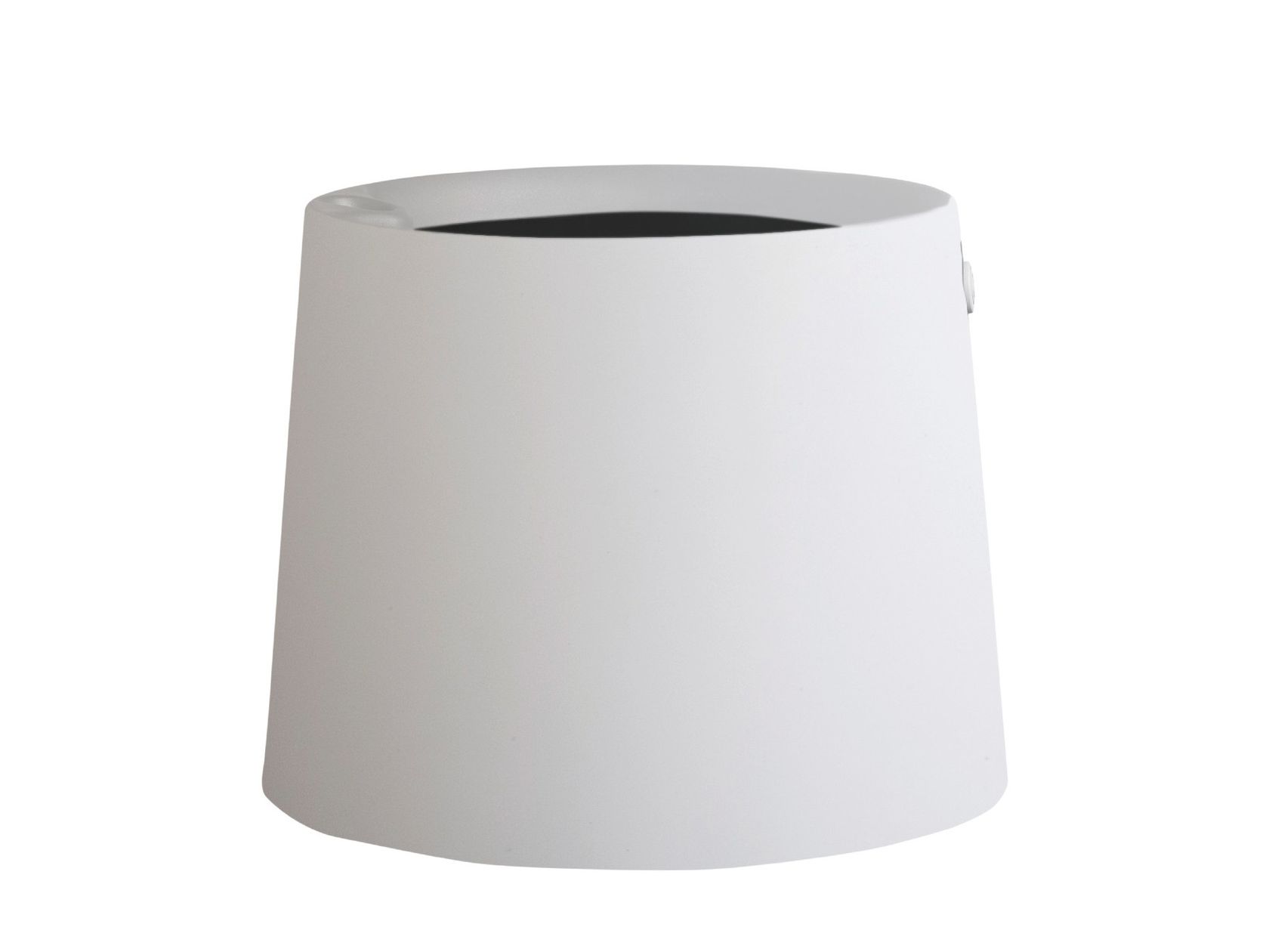 NOVO | Low plant pot Low polyethylene plant pot with automatic watering ...