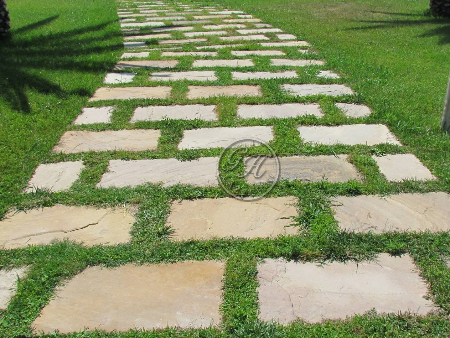 Natural stone garden paths 6 By GH LAZZERINI