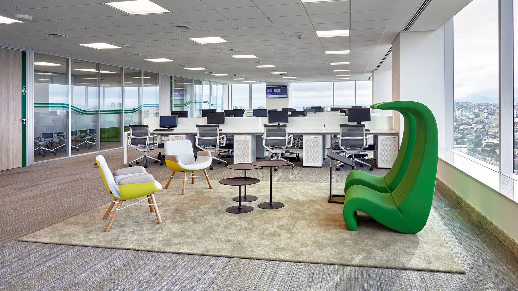 OCCASIONAL LOW TABLE Round wooden coffee table By Vitra | design Jasper ...