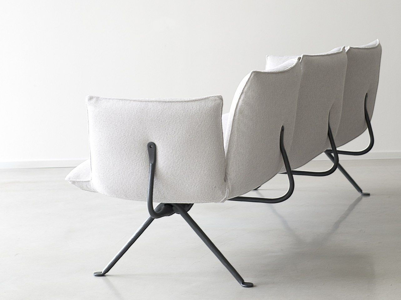 OFFICINA | Divano a 3 posti By Magis design Ronan & Erwan Bouroullec