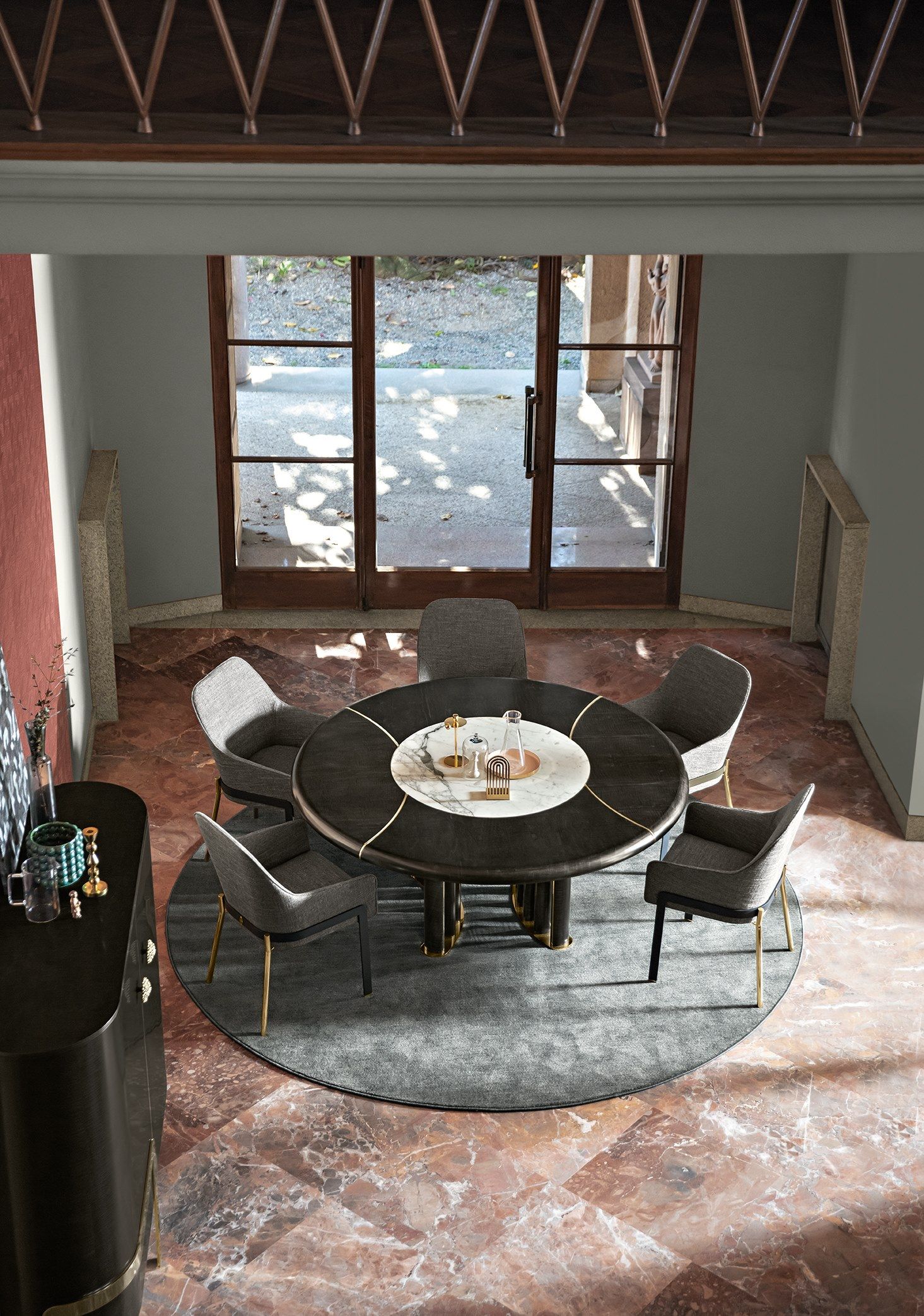 OLIVER | Round table By OPERA CONTEMPORARY design Castello Lagravinese