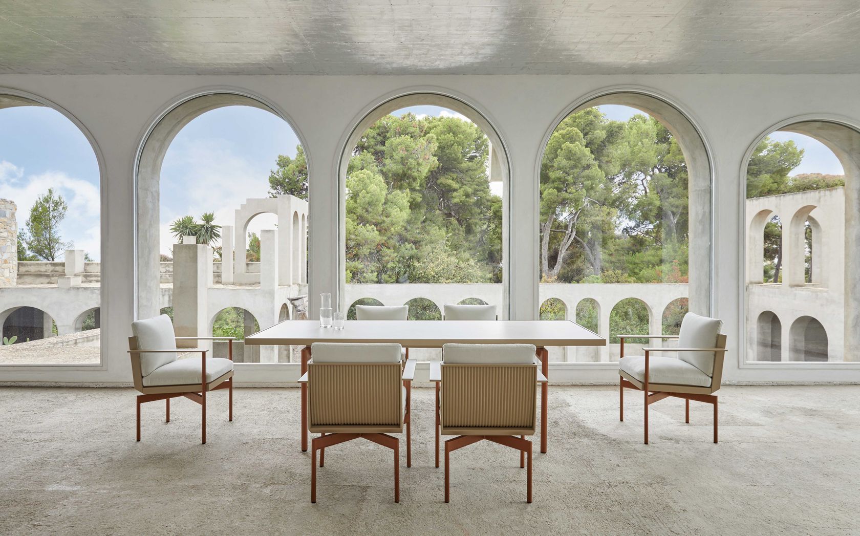 ONDE | Table By GANDIABLASCO design Luca Nichetto