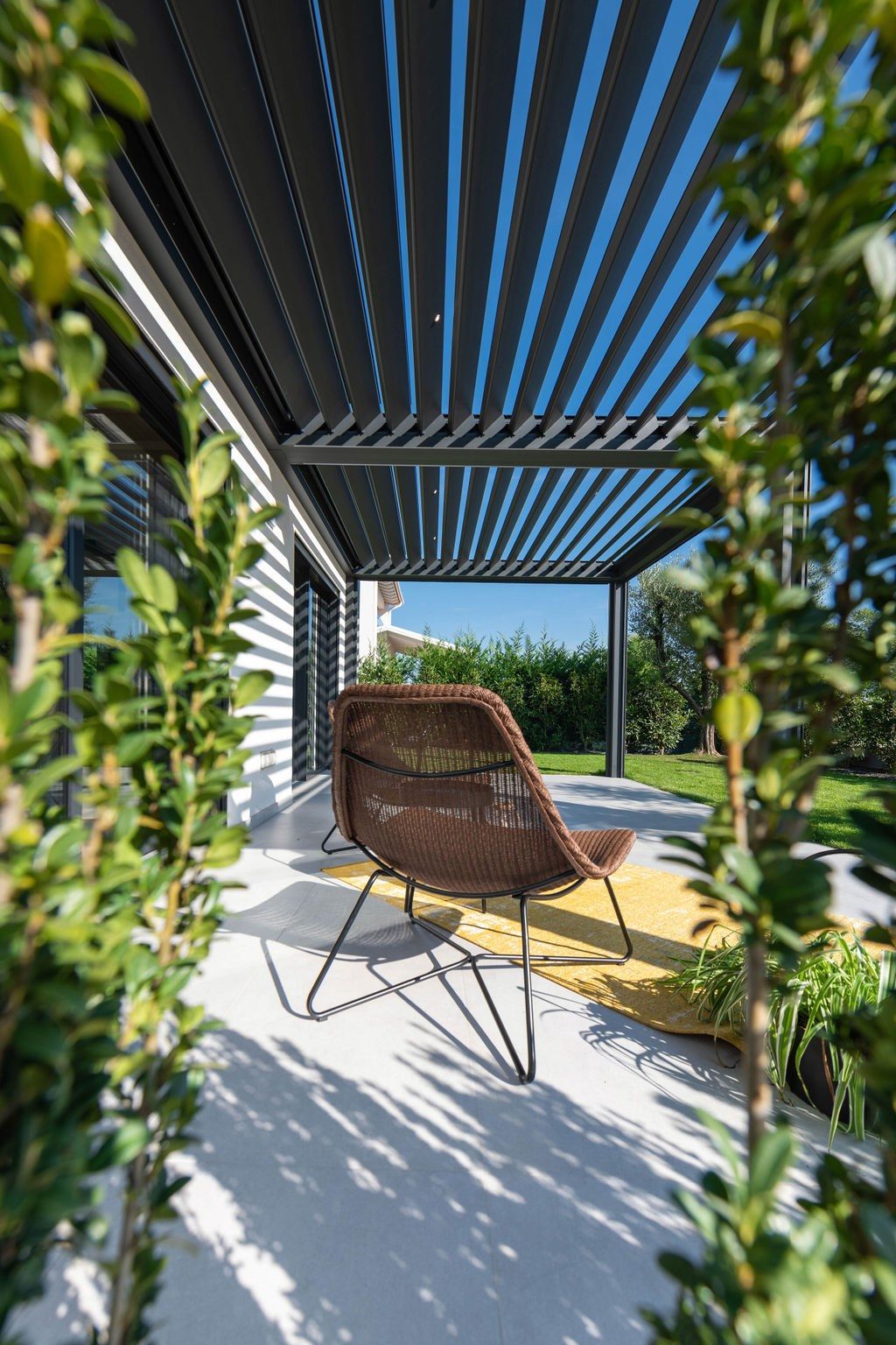 OPERA | Wall-mounted pergola Wall-mounted pergola with adjustable ...