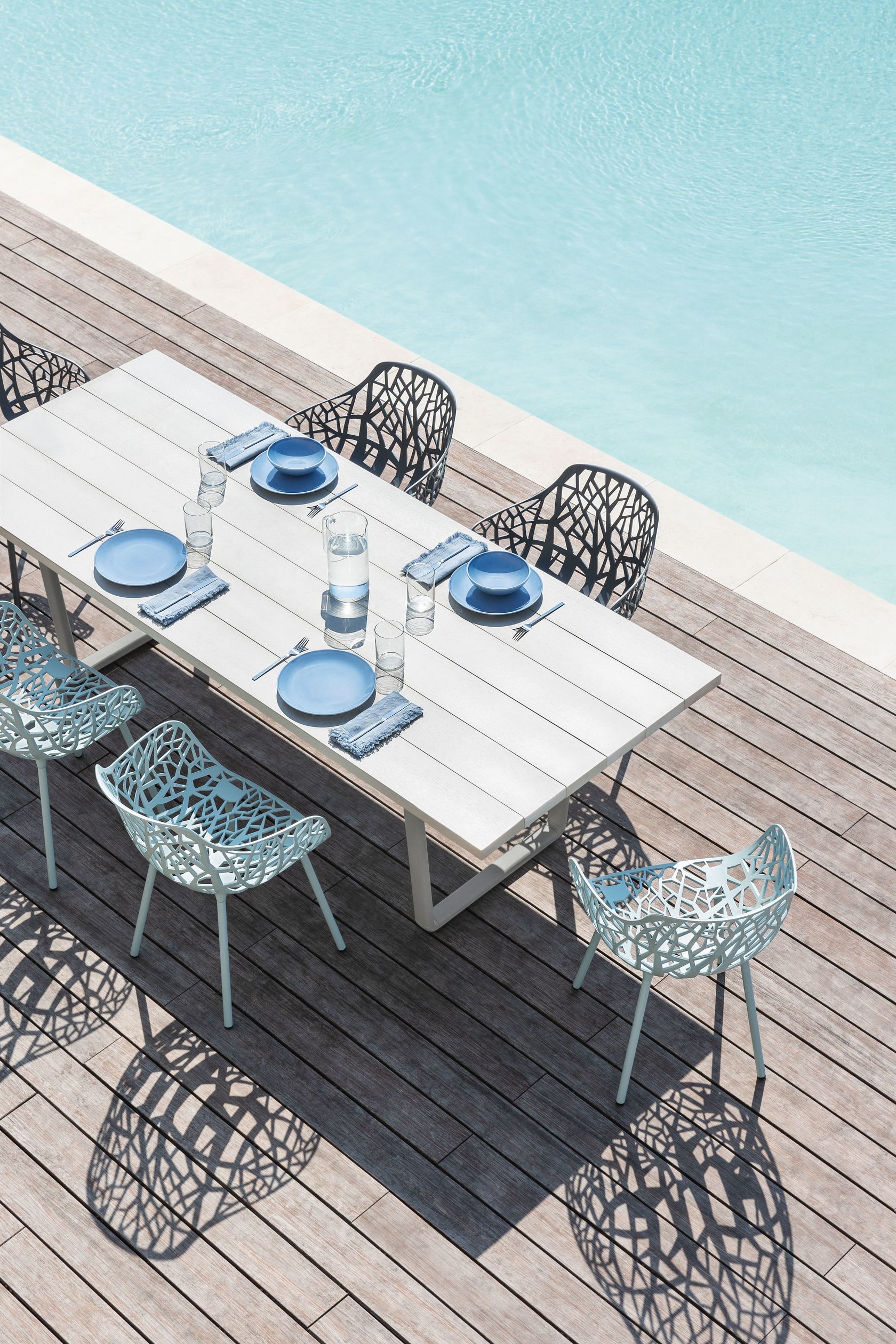 ORIZON | Garden table Orizon Collection By FAST design Lievore Altherr