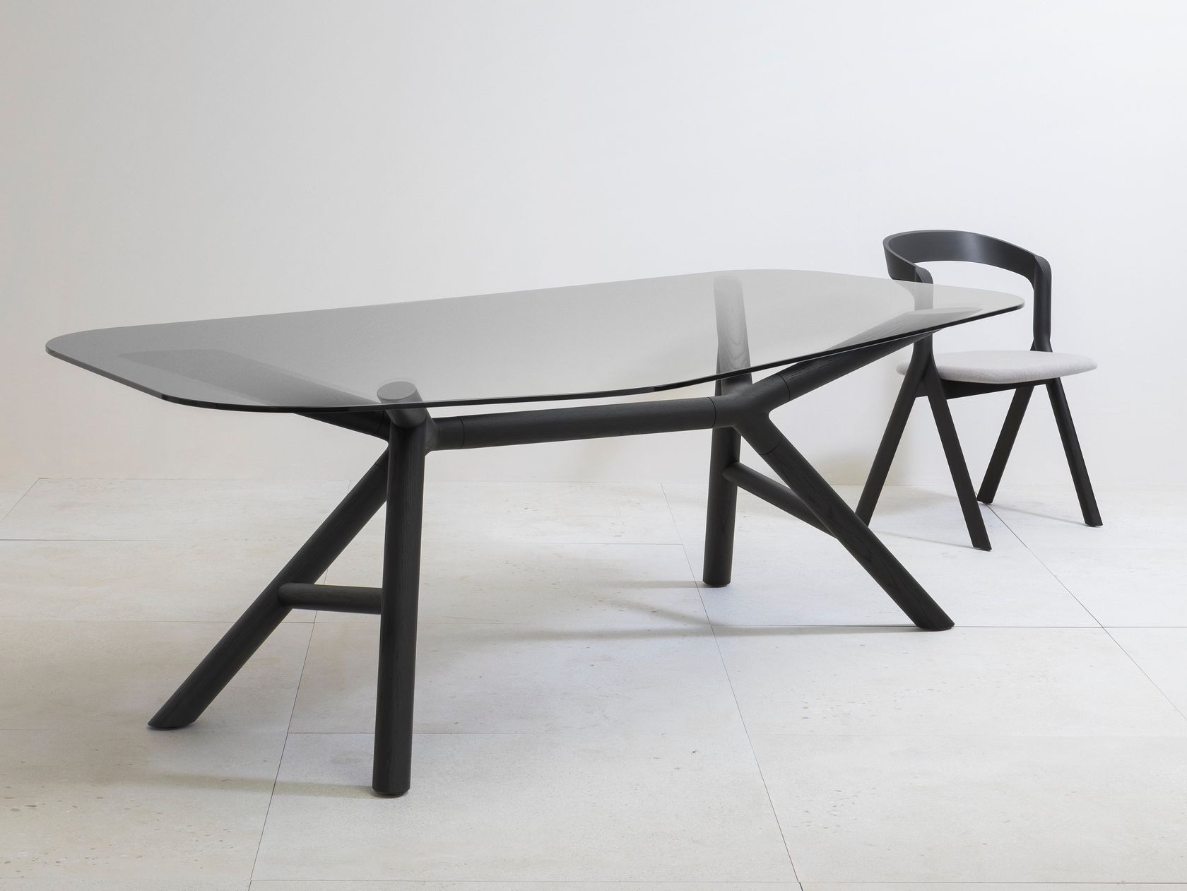 OTTO | Glass table By Miniforms