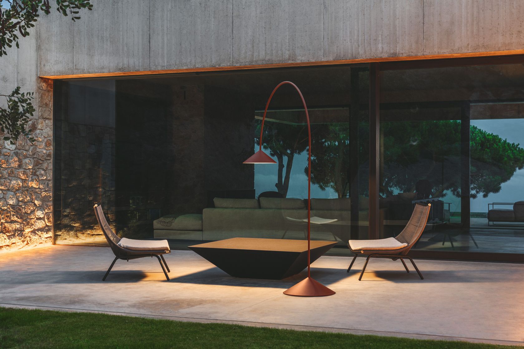 OUT Floor lamp By Vibia | design Victor Carrasco