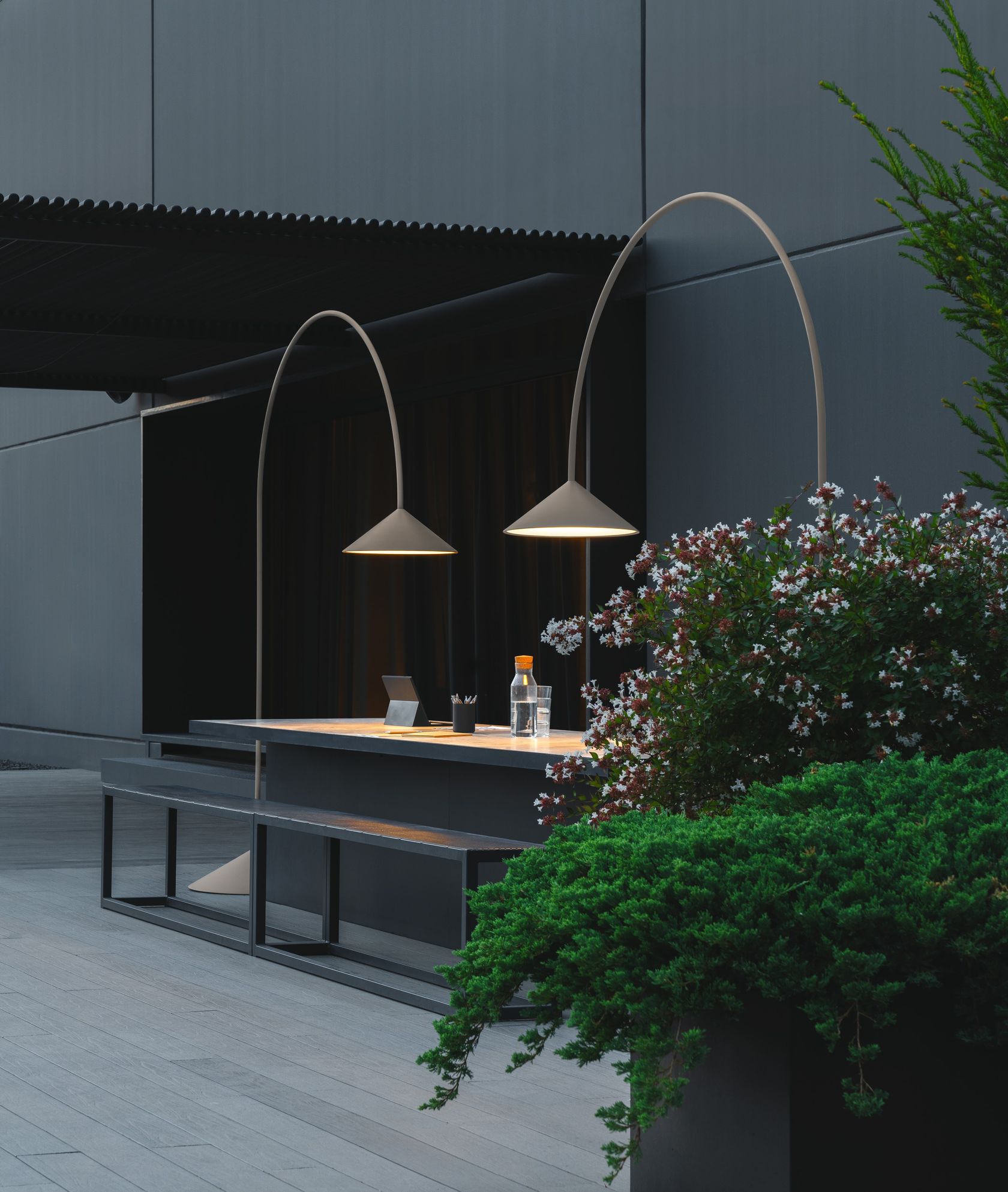 OUT Floor lamp By Vibia | design Victor Carrasco