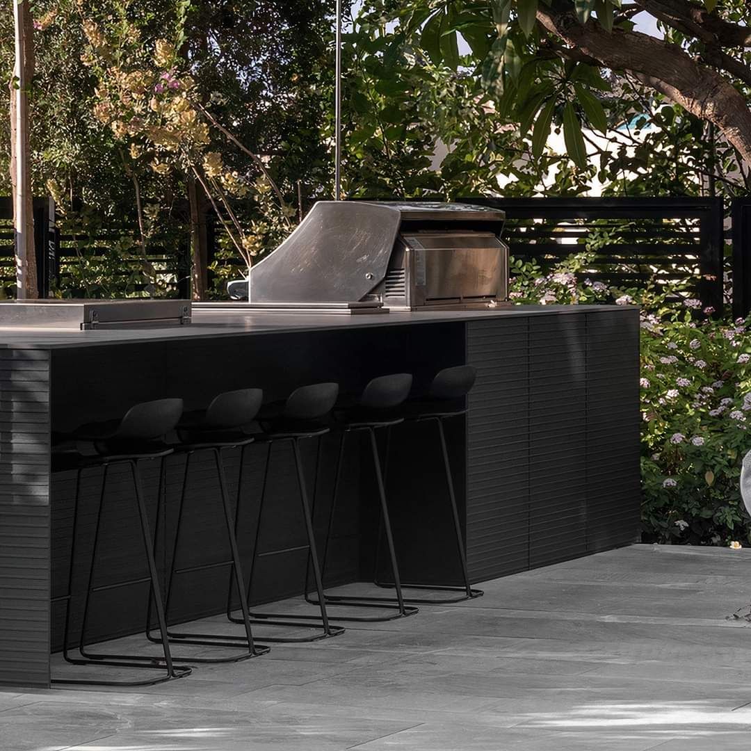 CARMEL MOUNTAIN VILLAGE VILLA 户外厨房 By Outopia