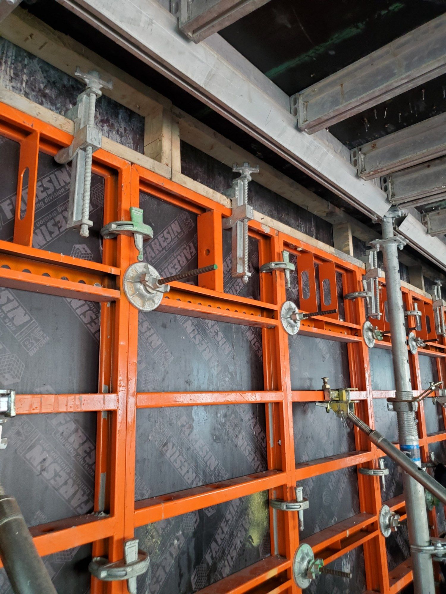 P-LIGHT Formwork and formwork system for concrete By Faresin Formwork