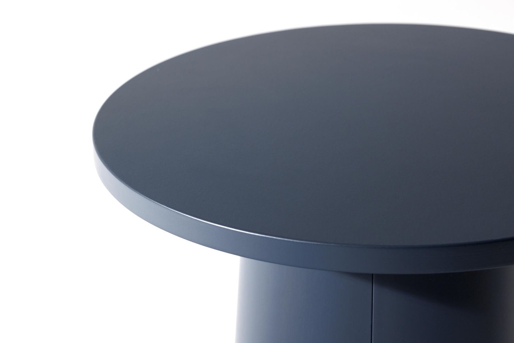P.O.V. 473 Coffee table By TON | design kaschkasch